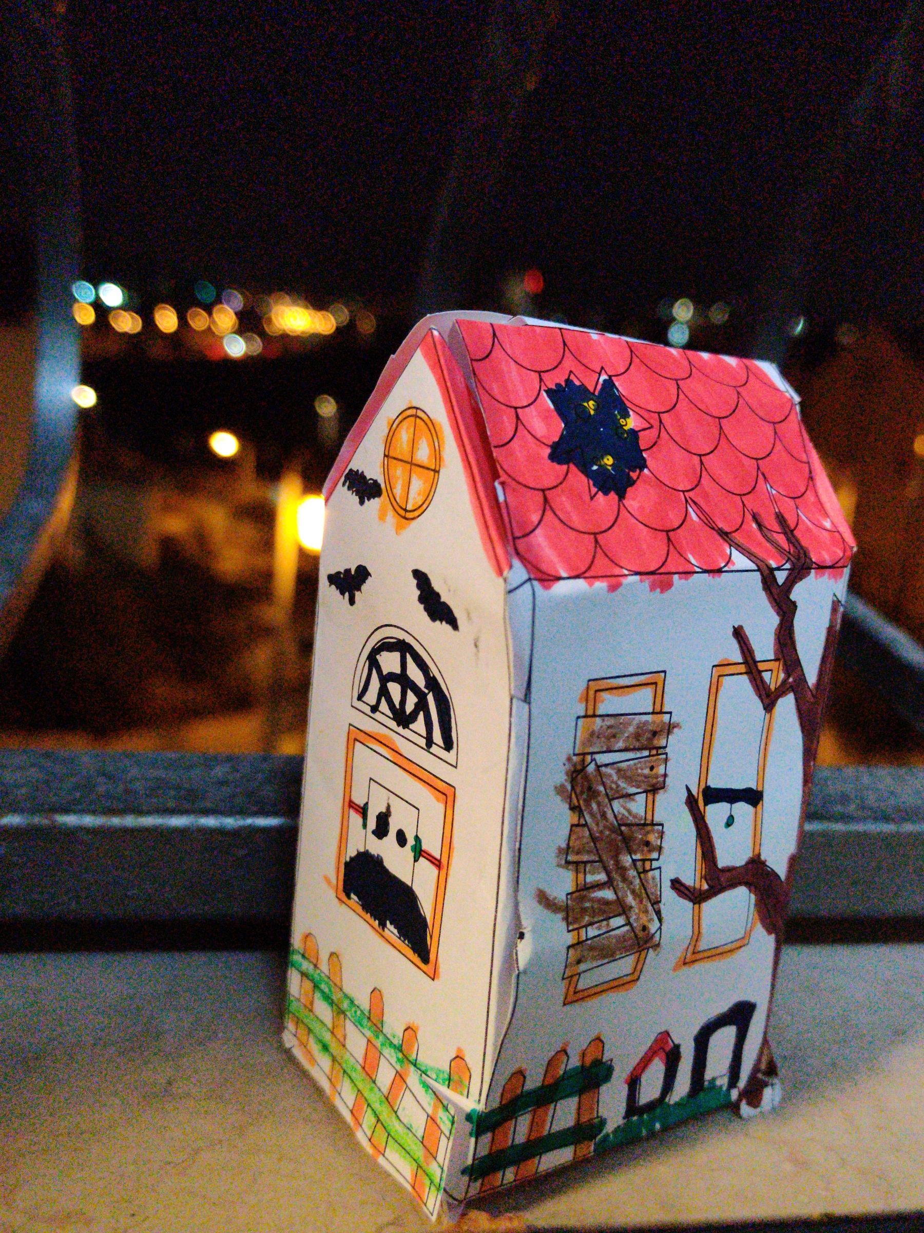 Free Halloween Haunted House Papercraft : 7 Steps (with Pictures ...