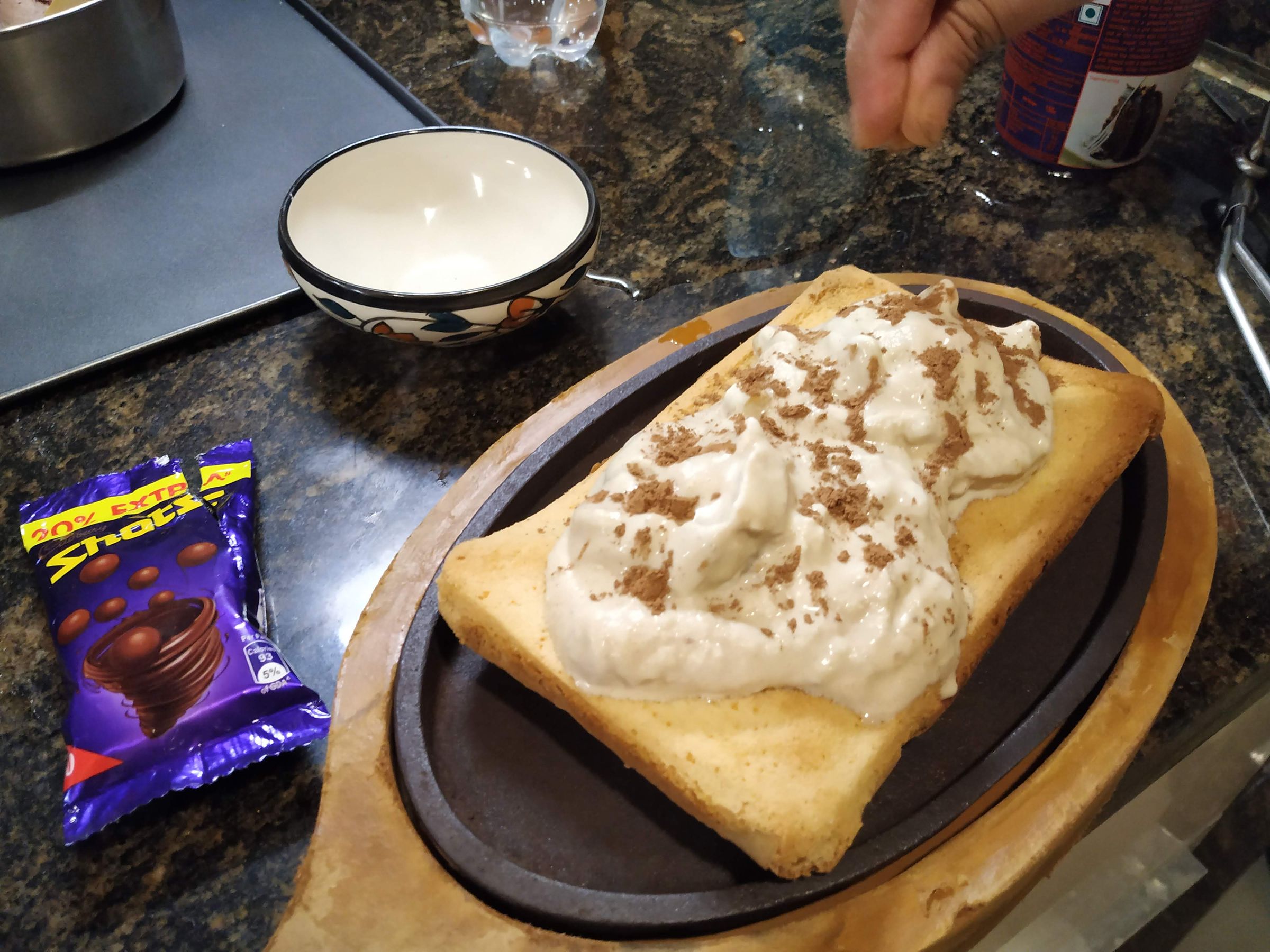 Ice-Cream Sizzler Cake : 7 Steps - Instructables