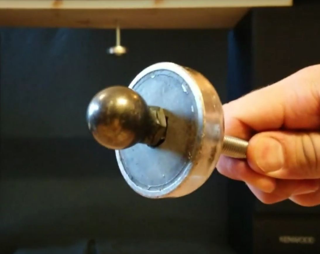 Magnetic Flywheel Spinner : 3 Steps (with Pictures) - Instructables