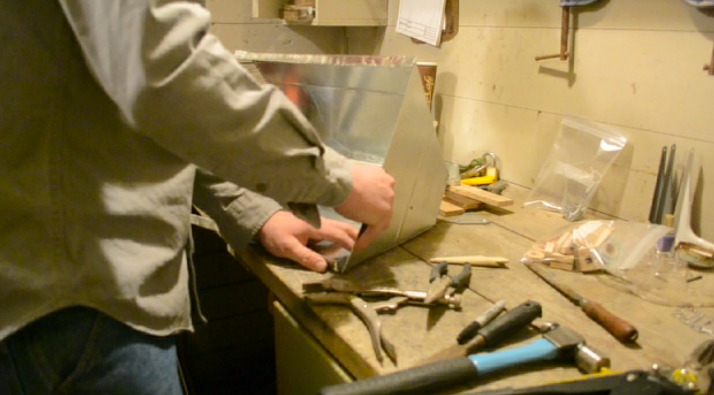 Reflector Oven for Campfires : 10 Steps (with Pictures) - Instructables