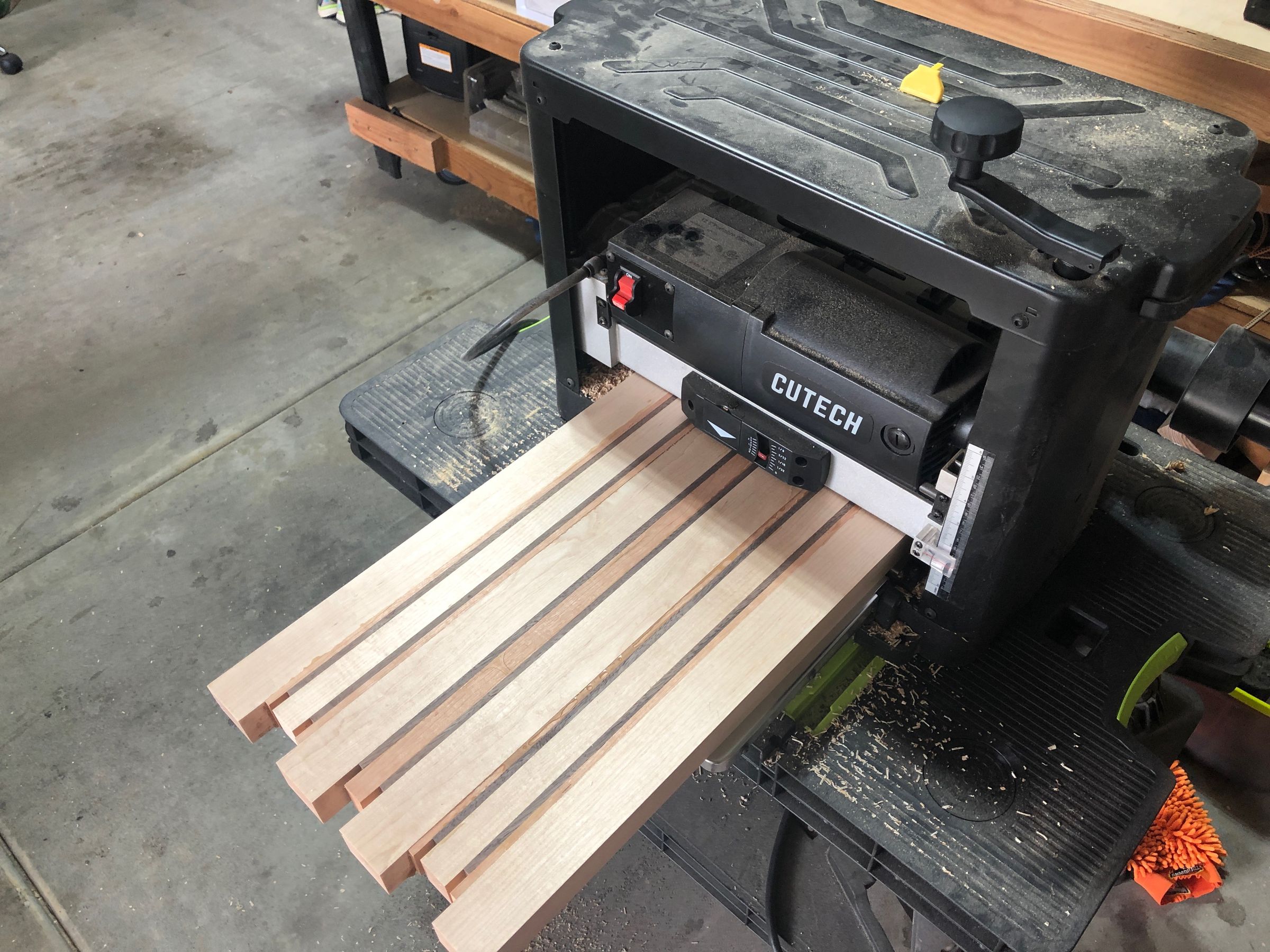 How to Make Hardwood Edge Grain Cutting Boards : 7 Steps (with Pictures ...