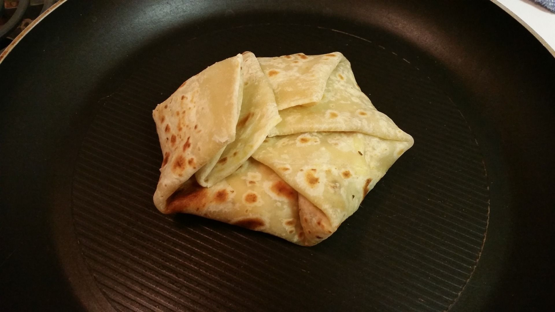 Taco Bell Crunchwrap Supreme - Copycat Recipe : 13 Steps (with Pictures ...