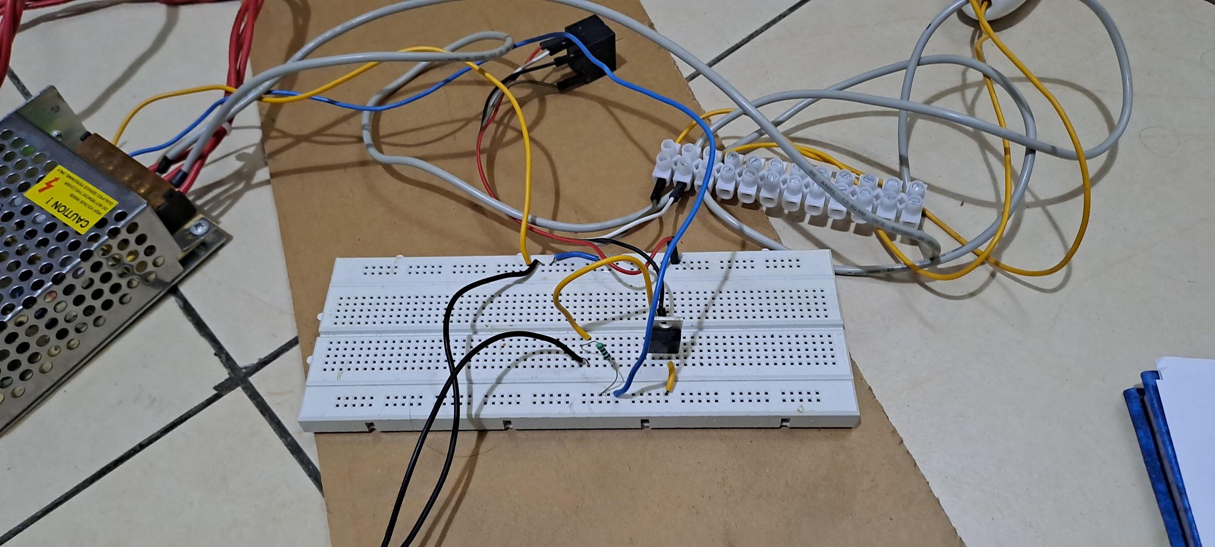 Simple Circuit With One Mosfet to Control Lamp Using Proximity Switch ...