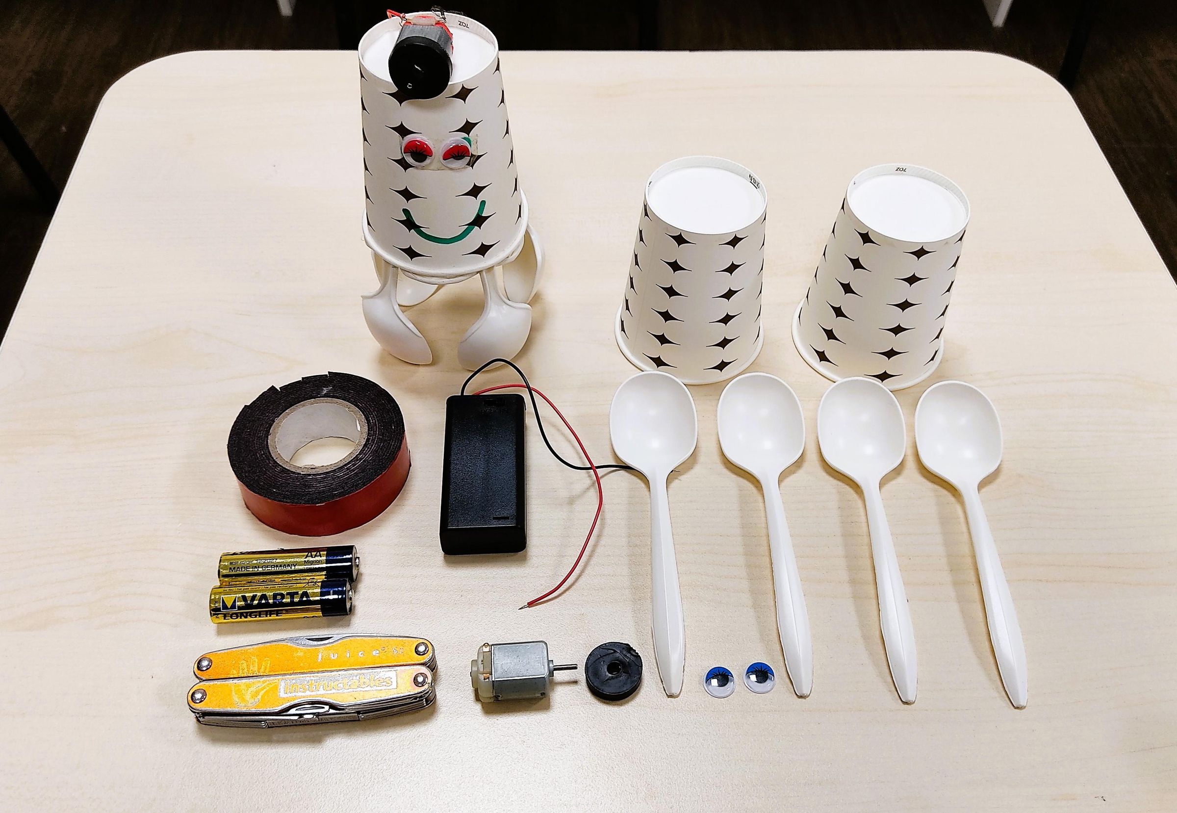 Robotics for School: Create Four Easy Robots Using Simple Materials ...