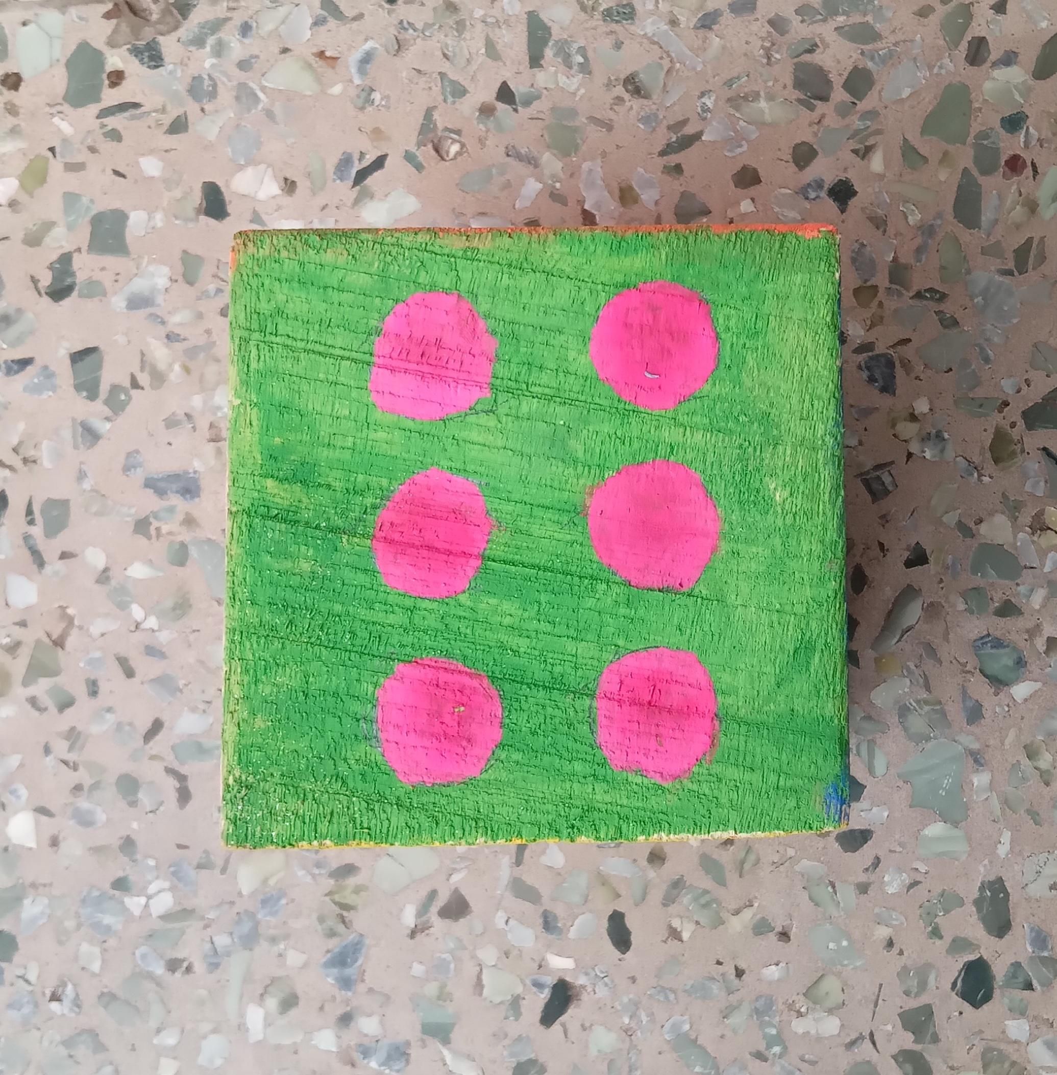 Dice Larger Than Normal Dice : 7 Steps - Instructables