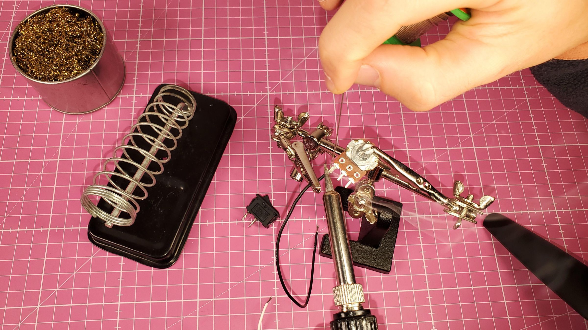 3D Printed Fishing Lure Rotating Drying Station : 13 Steps (with ...