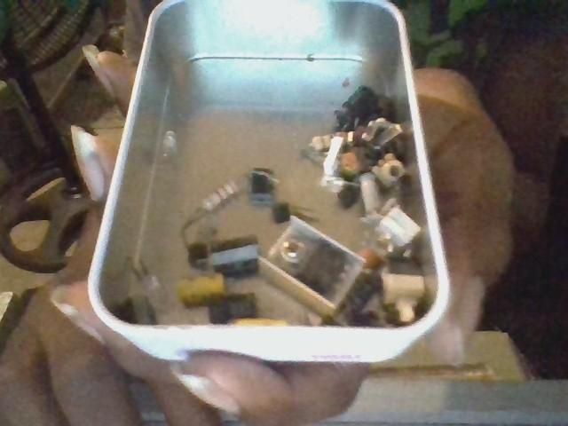 Harvesting Electronic Components : 9 Steps (with Pictures) - Instructables