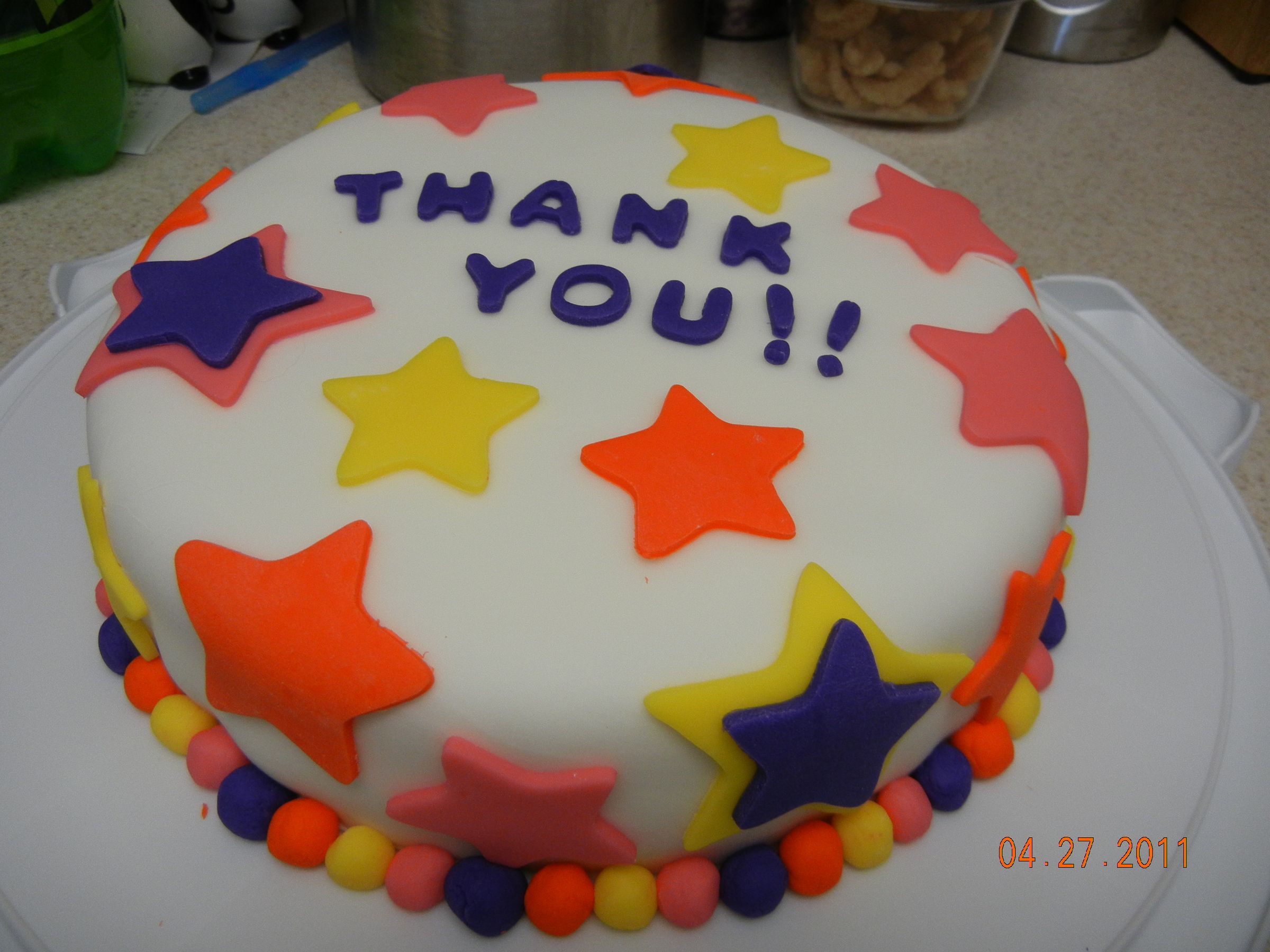 Basic Fondant Cake : 5 Steps (with Pictures) - Instructables