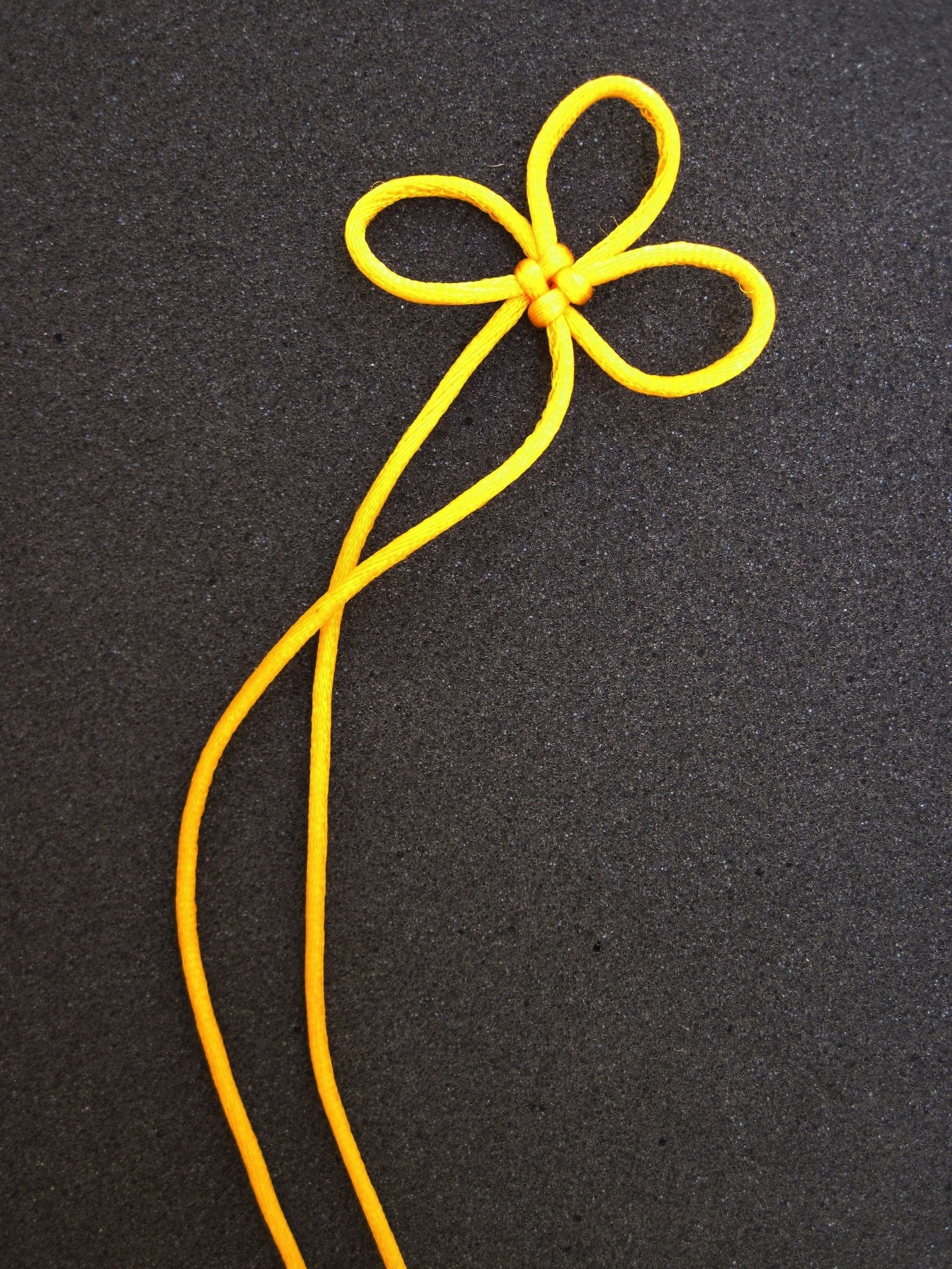 Chinese Knot Art: the 3-Leaf Clover Knot - Instructables