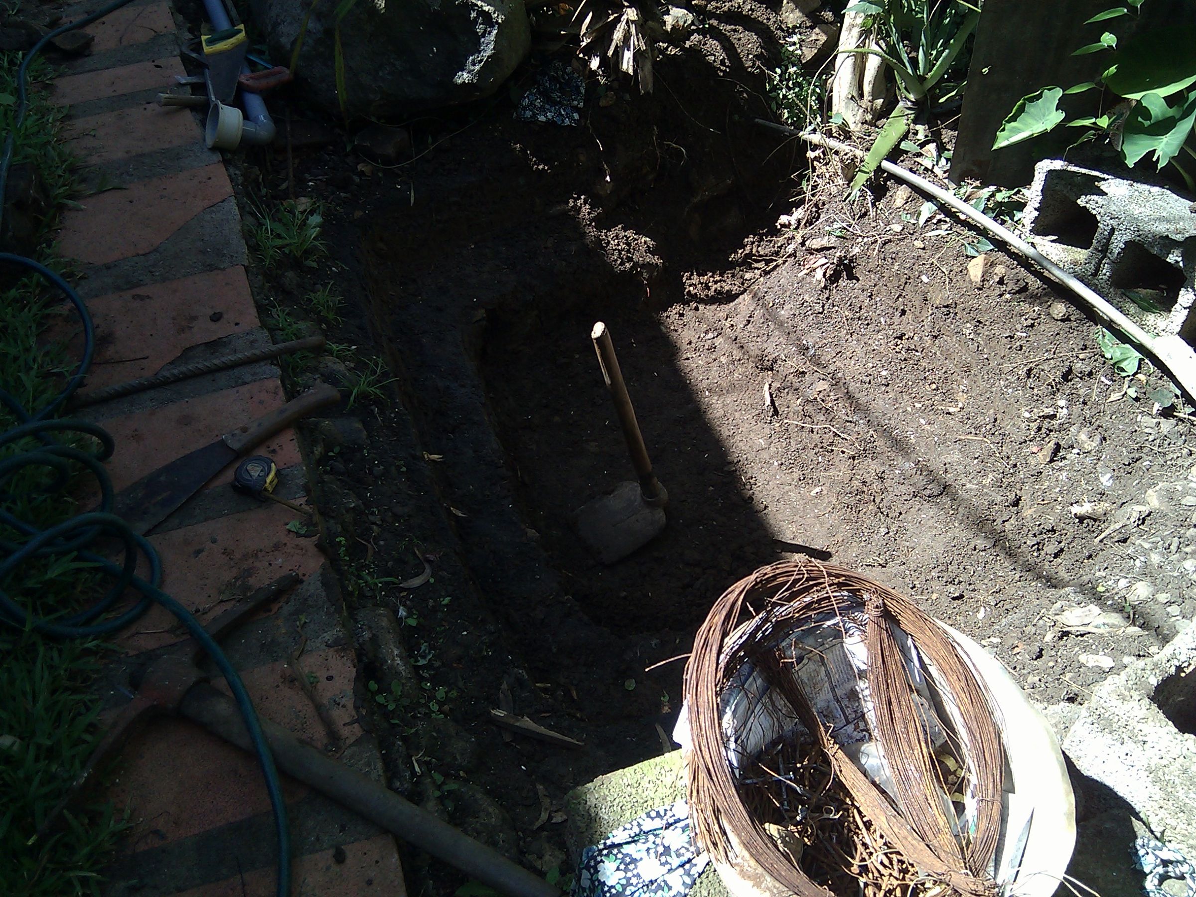 Concrete Pond : 9 Steps (with Pictures) - Instructables