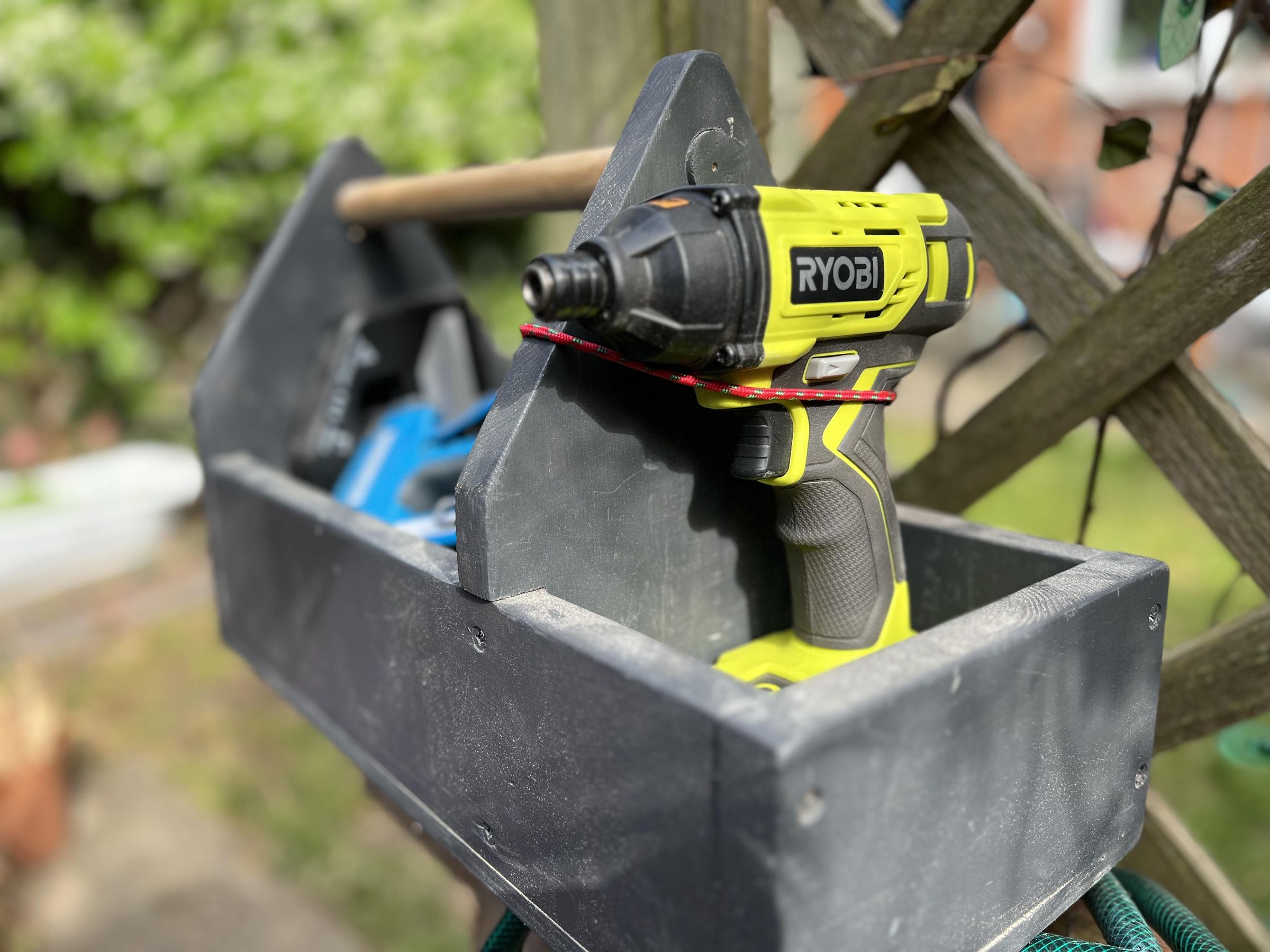 Simple DIY Tool Box. : 7 Steps (with Pictures) - Instructables