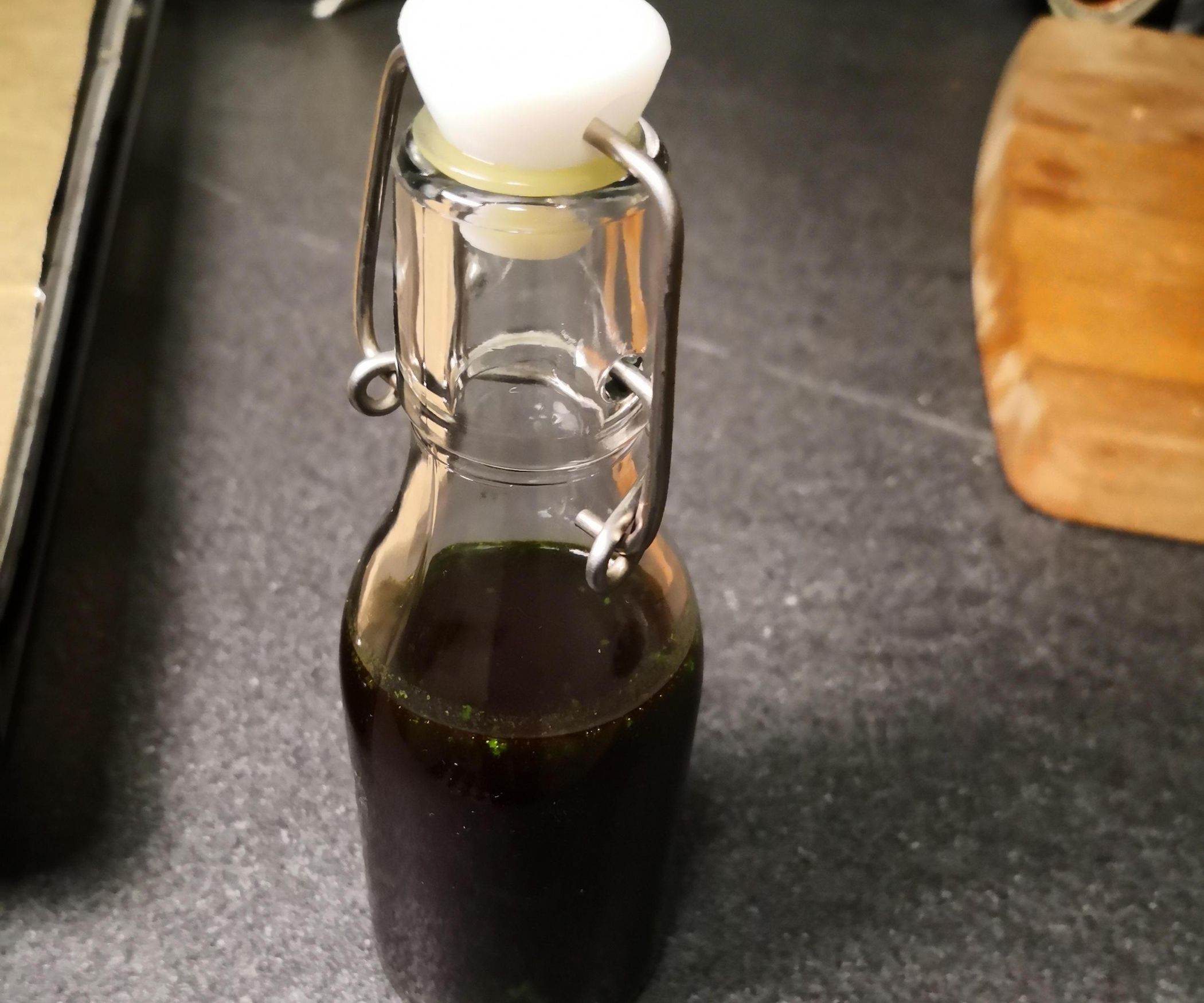 Green Herb Oils : 3 Steps - Instructables