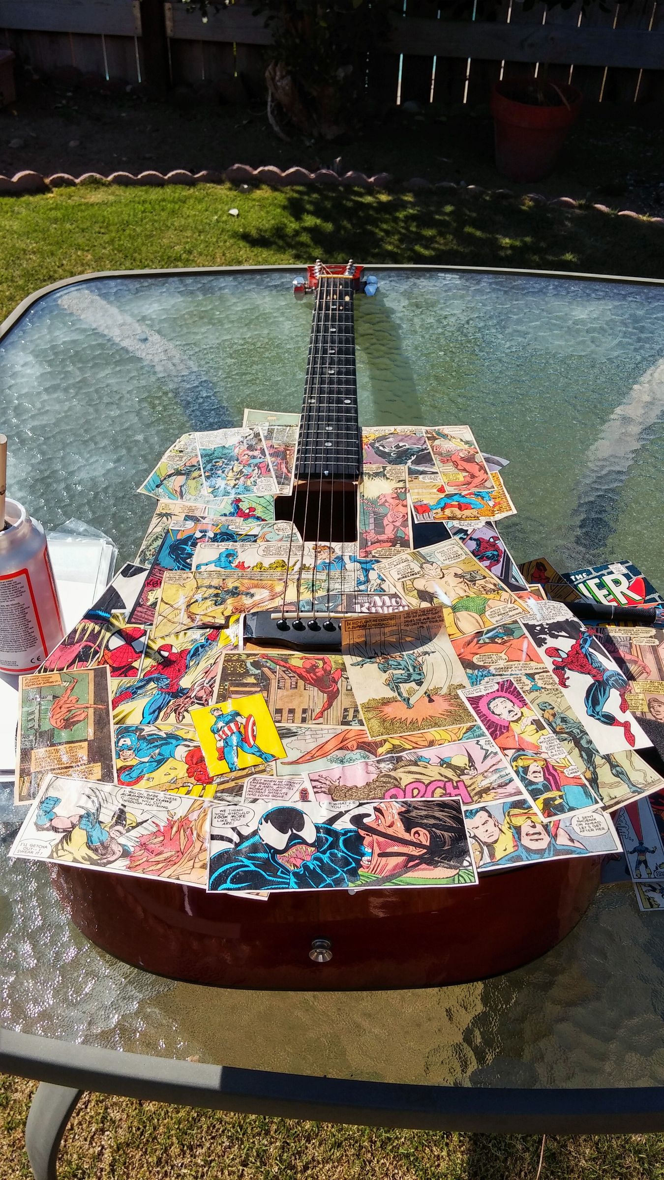 Old Beat Up Guitar to Artistic Wall Piece - Comic Edition : 6 Steps ...