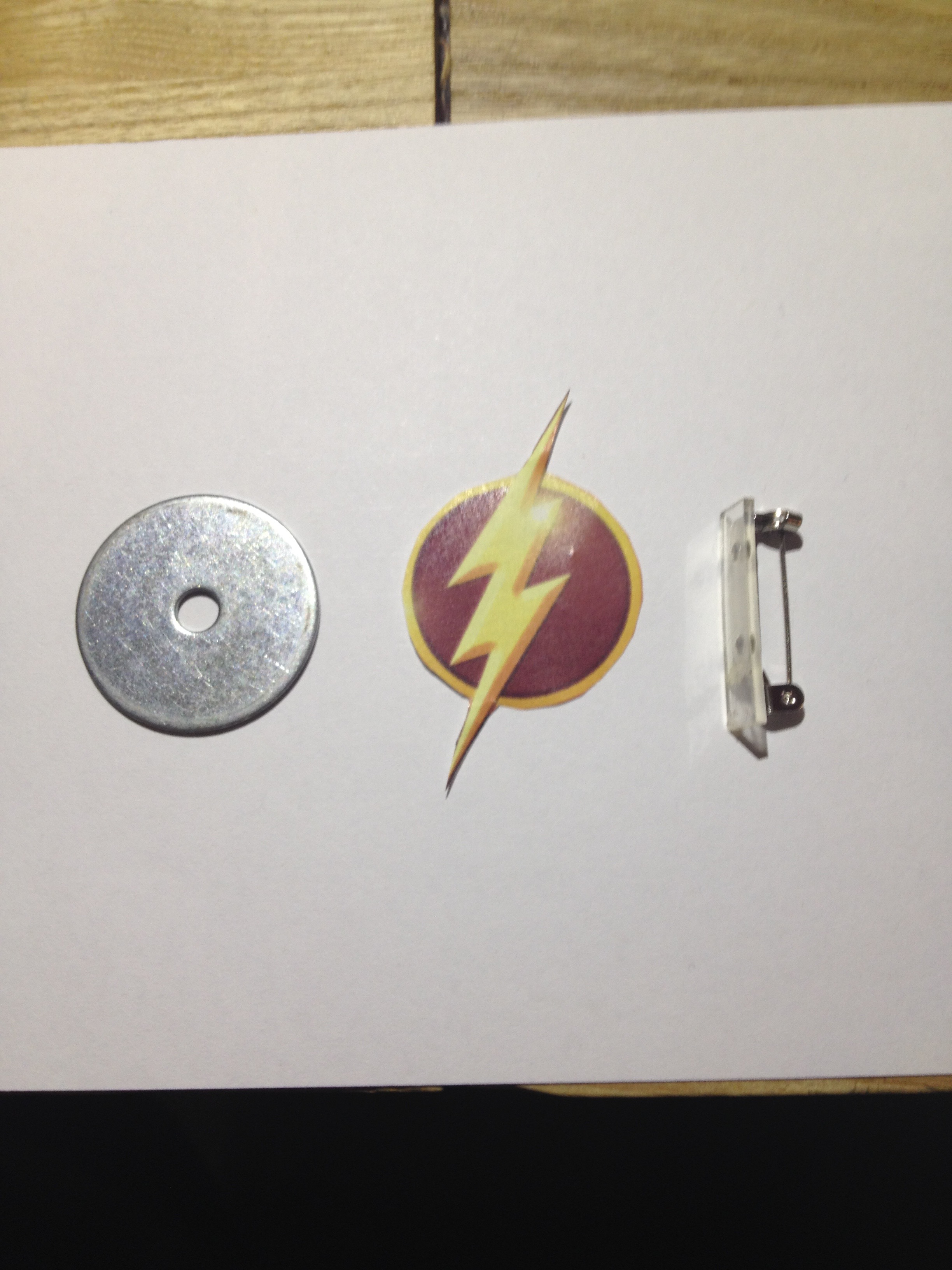 DIY Pin - the Flash : 3 Steps - Instructables