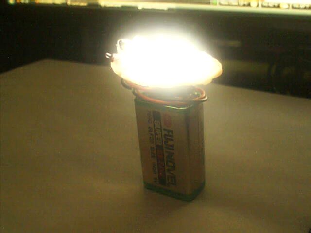 9V High Brightness LED Clip on Flashlight - Instructables