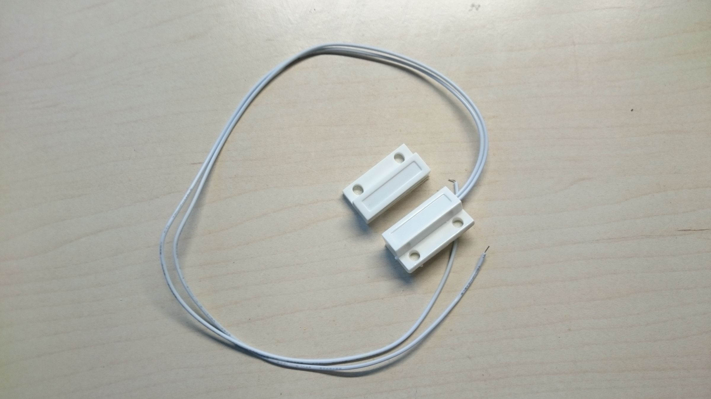 How to Use a Magnetic Door Switch / Sensor With Arduino : 4 Steps ...