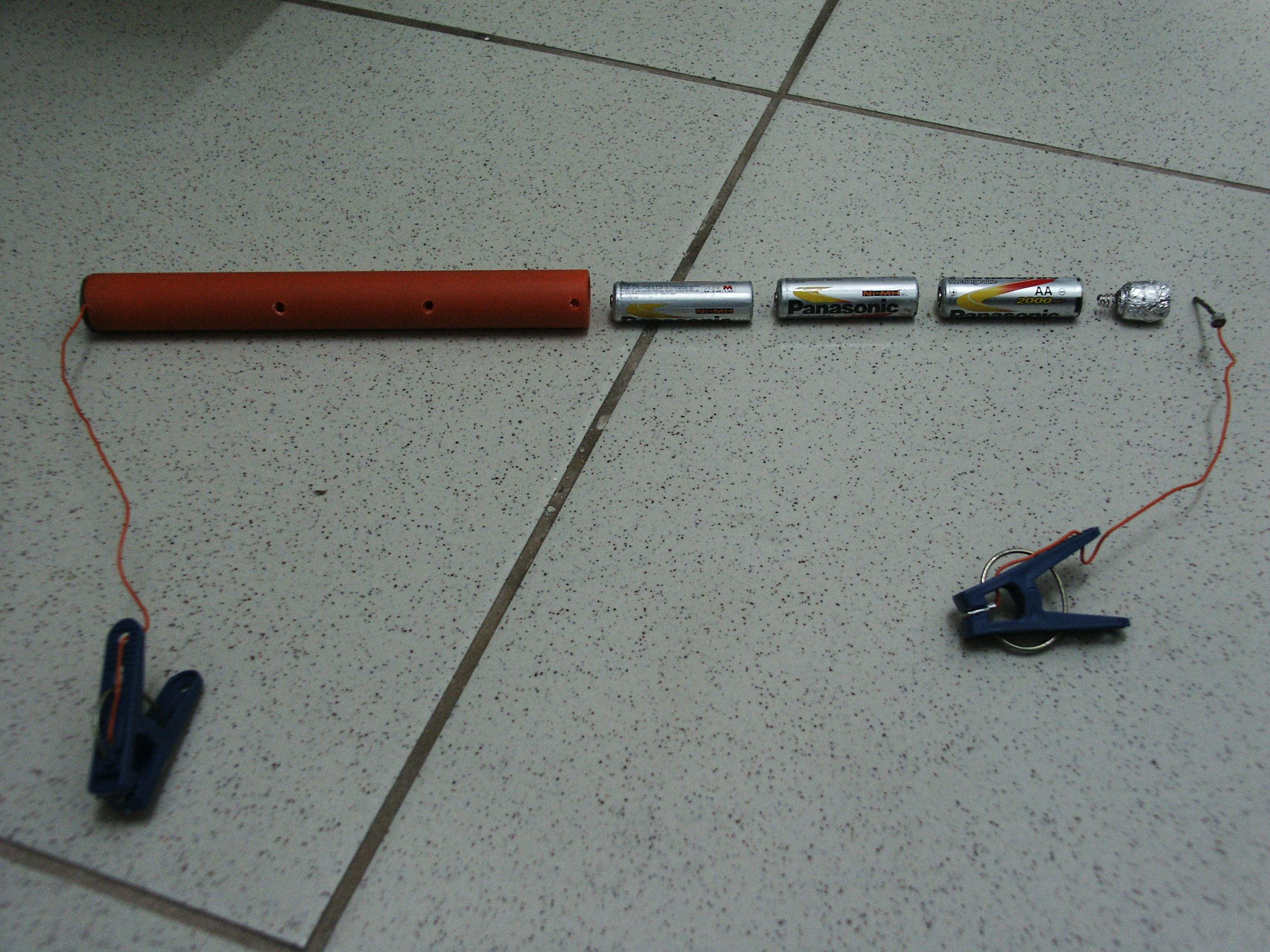 Easy DIY Battery Holder : 9 Steps - Instructables