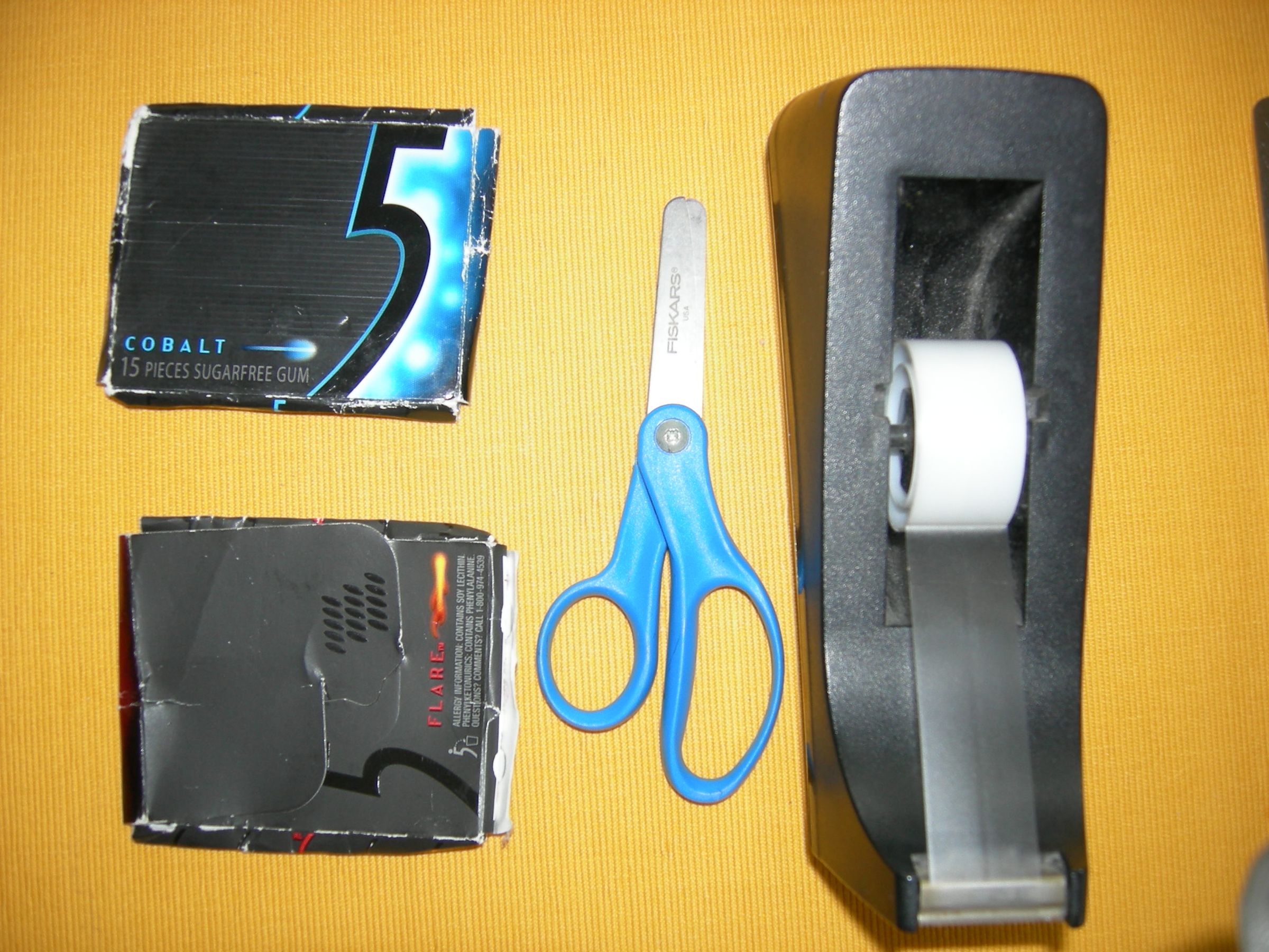 Supper Easy Gum Wallet : 6 Steps - Instructables