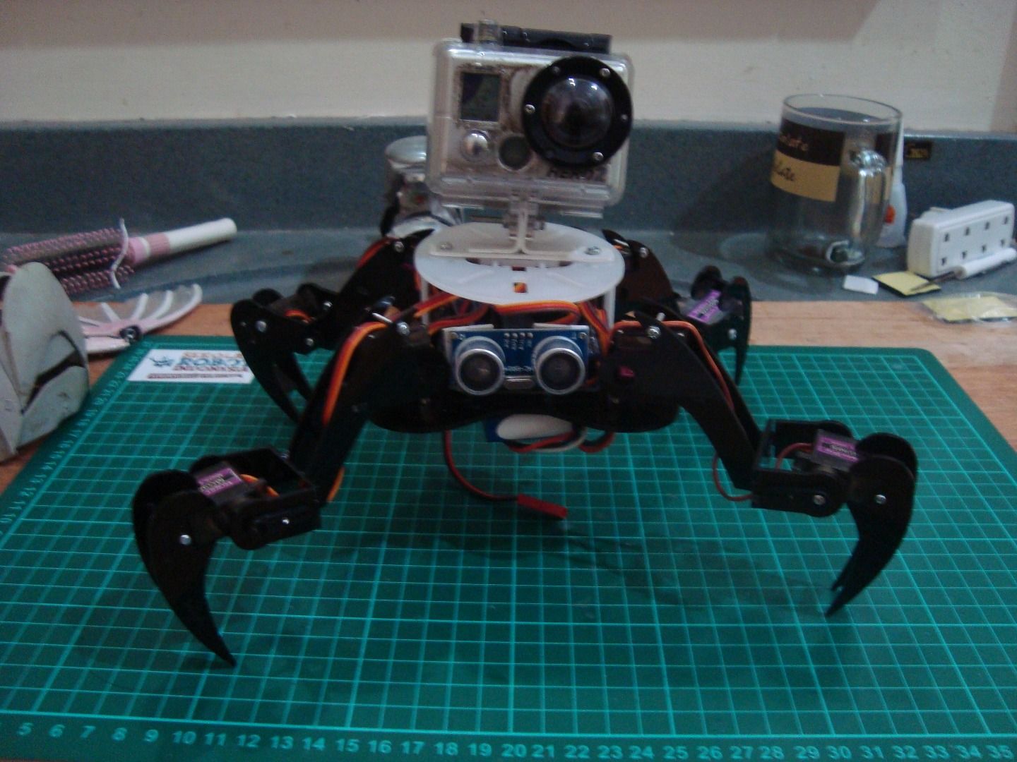 O-fat the Quadruped Robot With Acrylic Frame : 6 Steps - Instructables