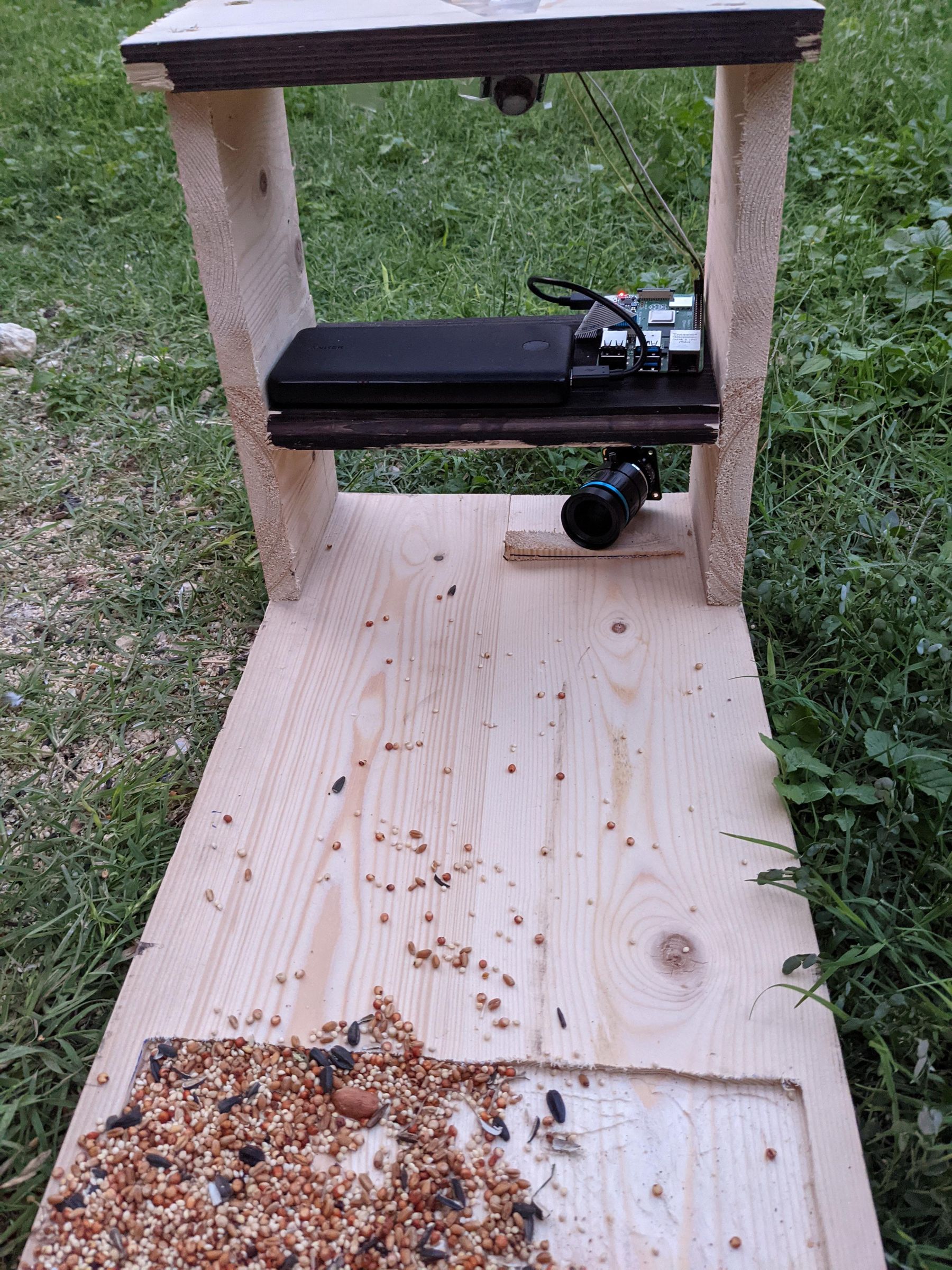 Bird Photo Booth : 6 Steps - Instructables