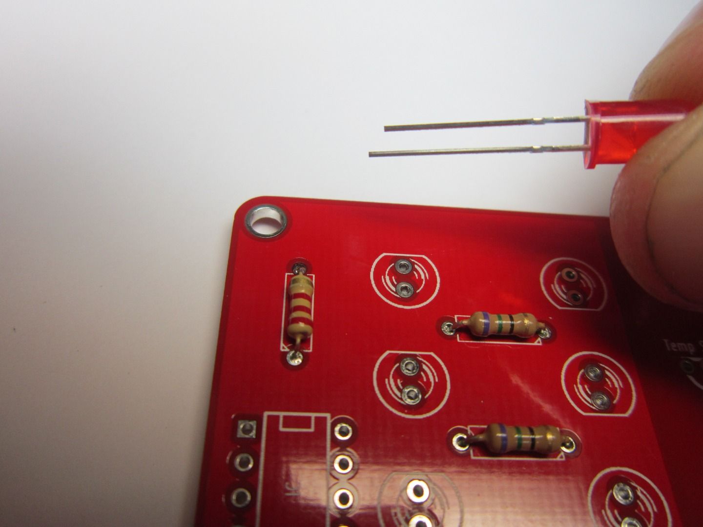 Binary Thermometer 2.0 : 7 Steps - Instructables