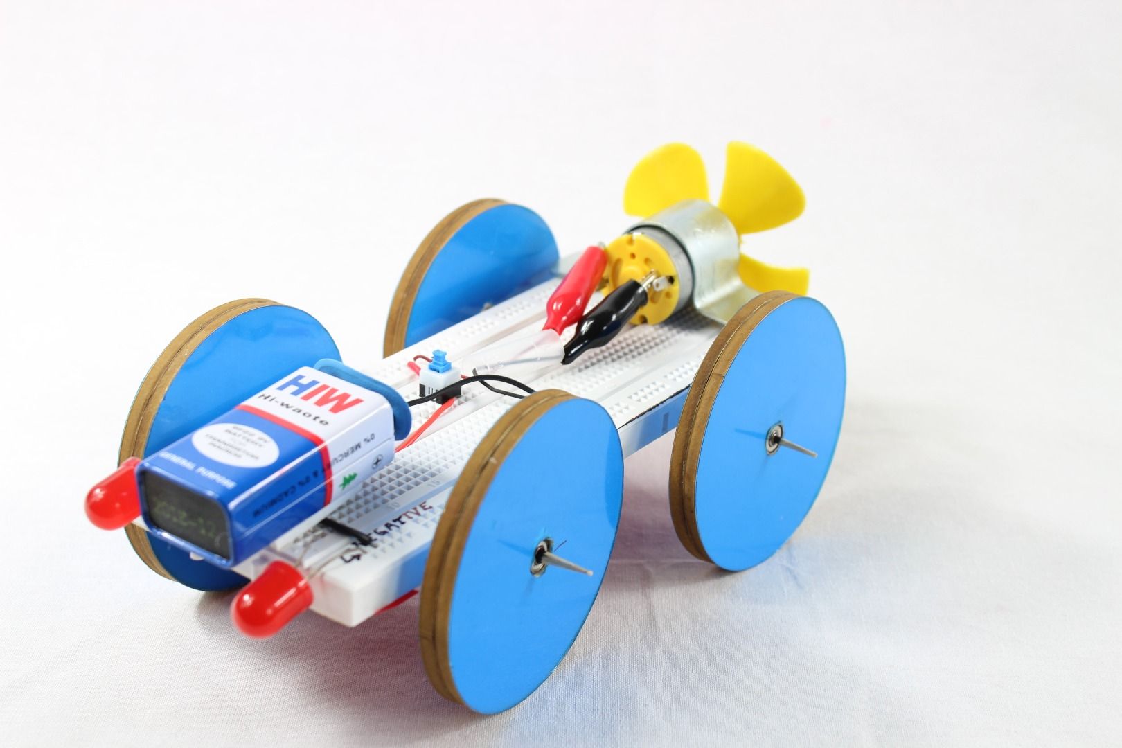 Electric Car With Fan Science Project at Home : 6 Steps - Instructables