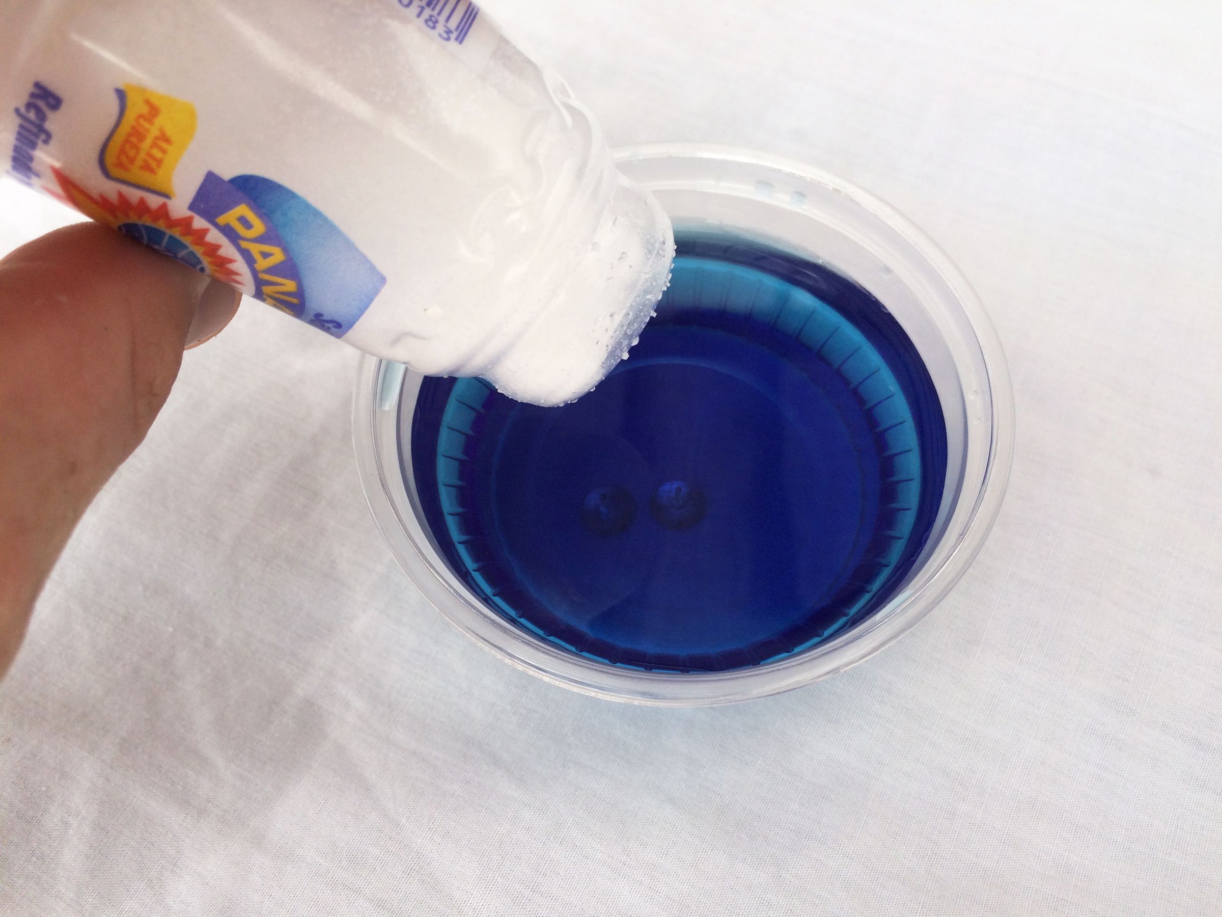 Splitting Water the Easy Way : 5 Steps (with Pictures) - Instructables
