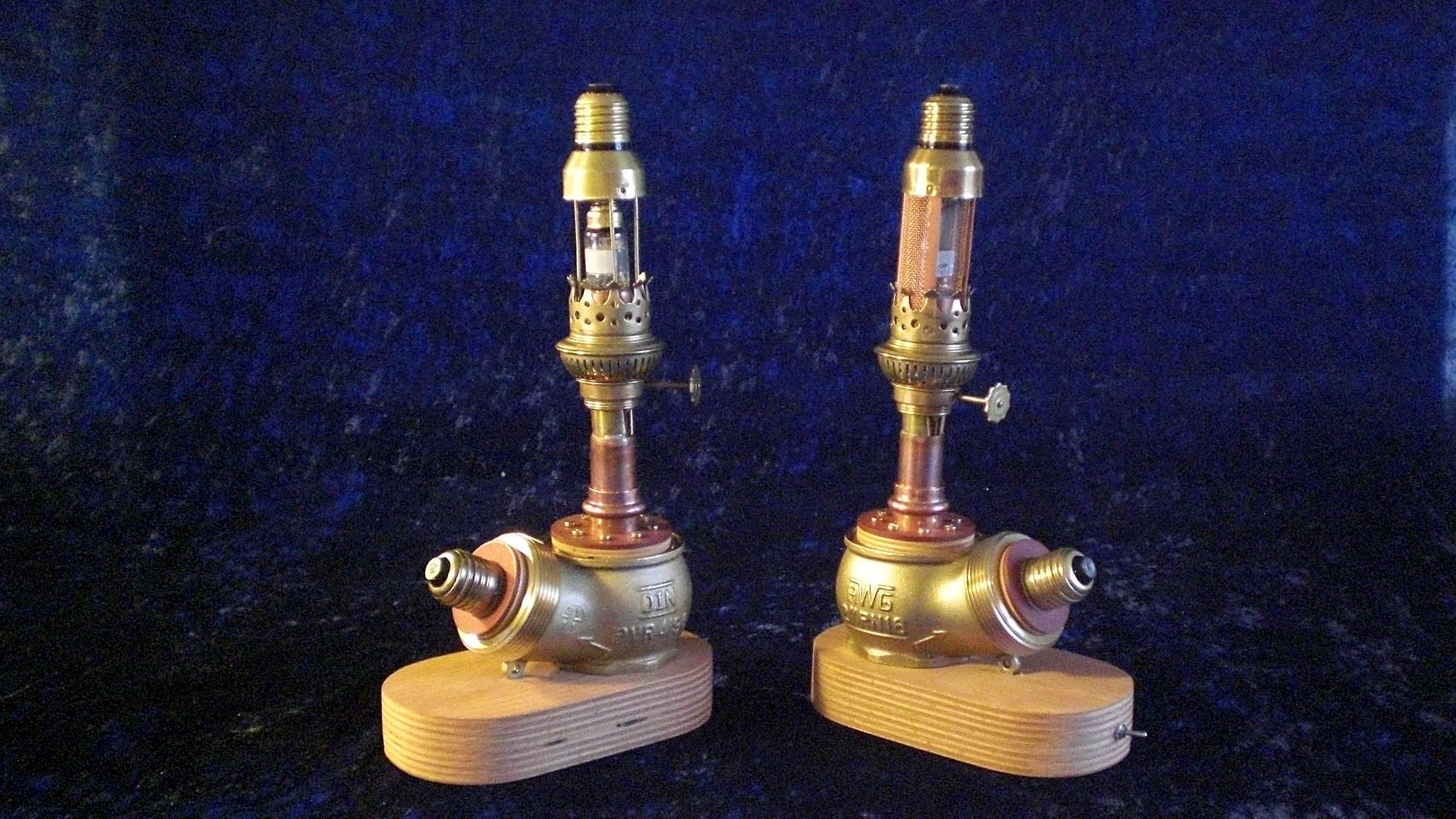 Steampunked Magic Eye Winker Powered by Batteries and USB-connected ...
