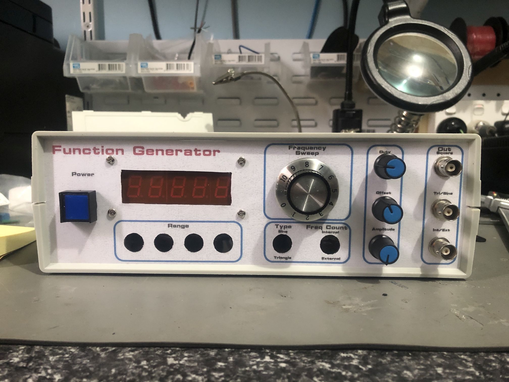 Build This 5Hz to 400KHz LED Sweep Signal Generator From Kits : 8 Steps ...