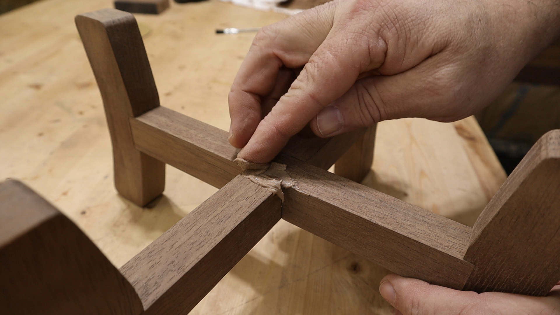 Beautiful Wood Plant Stand : 9 Steps (with Pictures) - Instructables