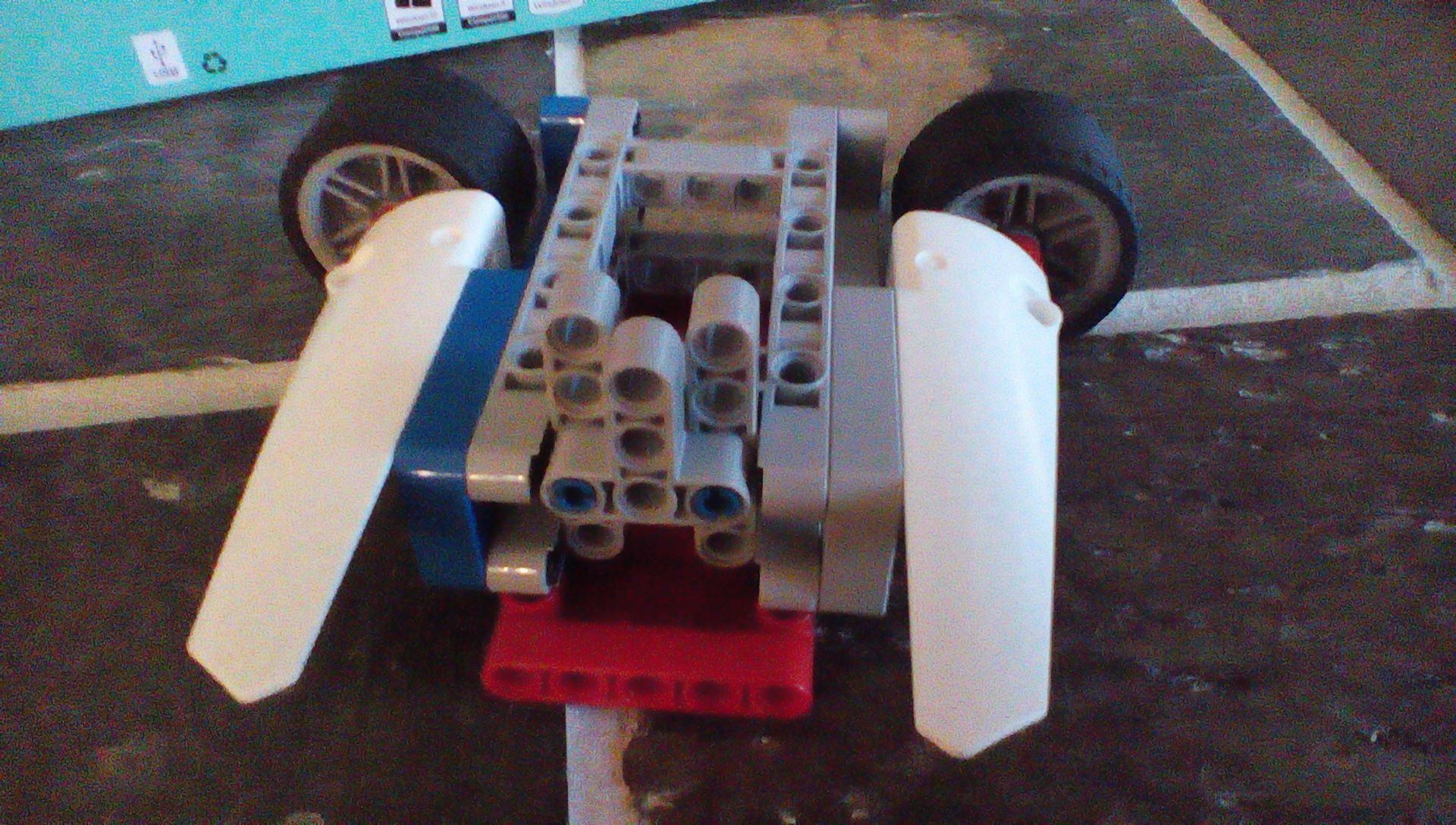 Lego Technic Octan Spaceship From the Lego Movie : 5 Steps - Instructables