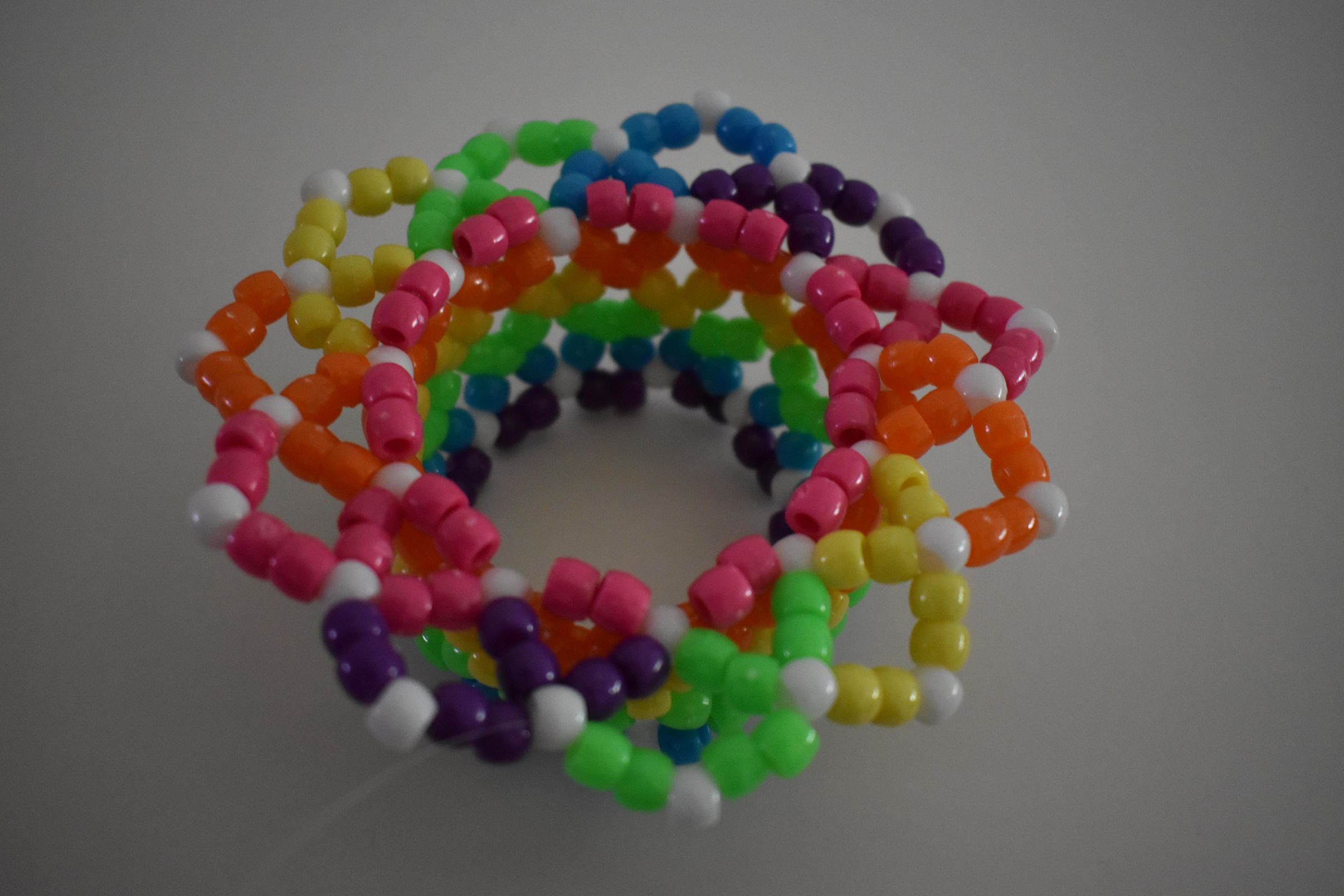 Rainbow 3D Kandi Cuff : 11 Steps (with Pictures) - Instructables