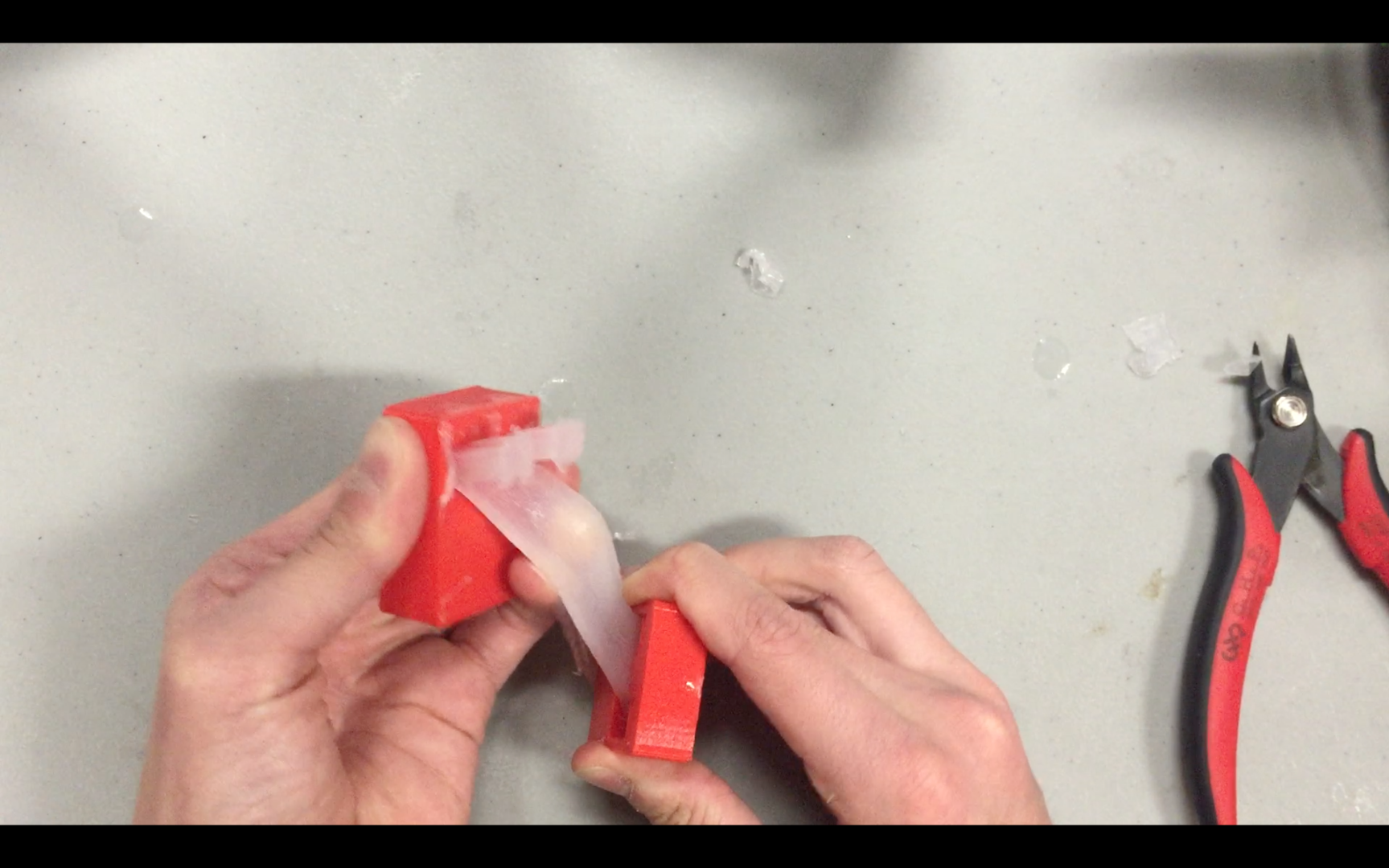 The Crawli - a Simple Walking Soft Robot : 5 Steps - Instructables