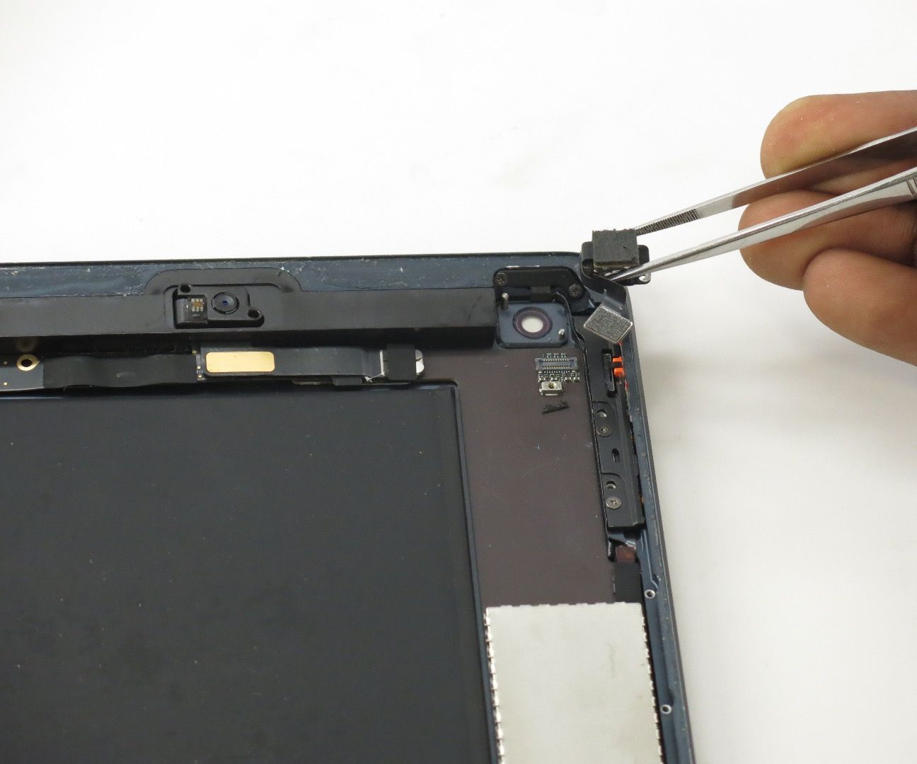 1st Generation Ipad Mini Rear Camera Replacement : 35 Steps - Instructables