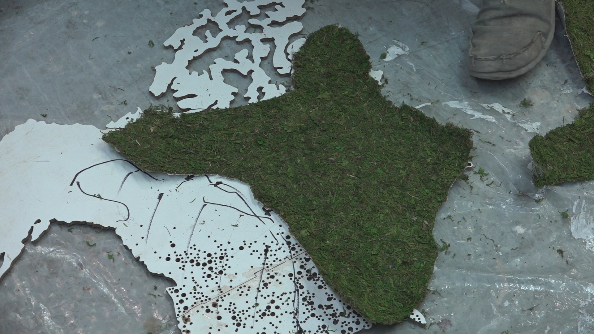 Floating World Backlit Moss Map With Arduino Fiber Optic LED Cities ...