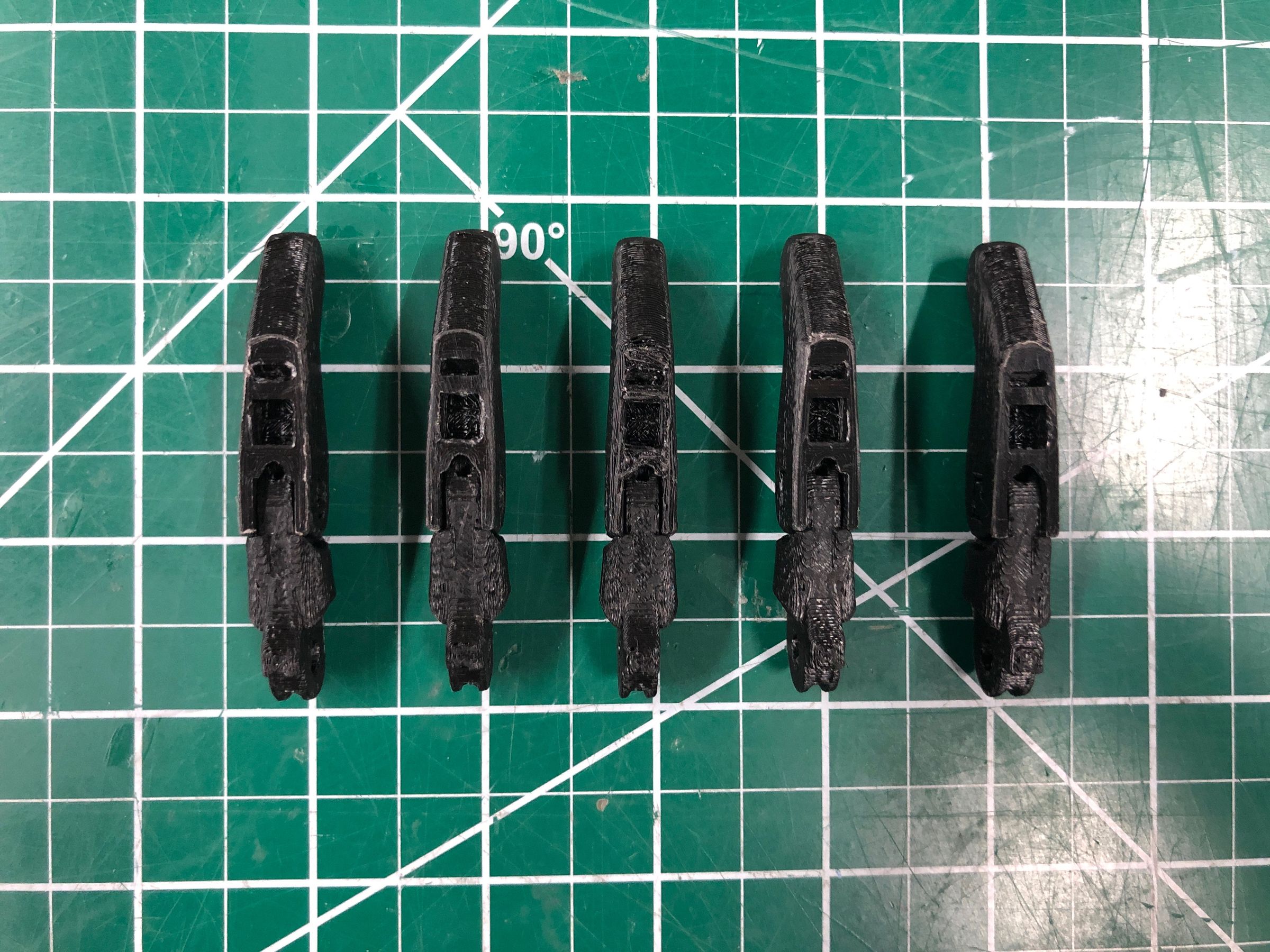 Raptor Reloaded Hand : 11 Steps - Instructables