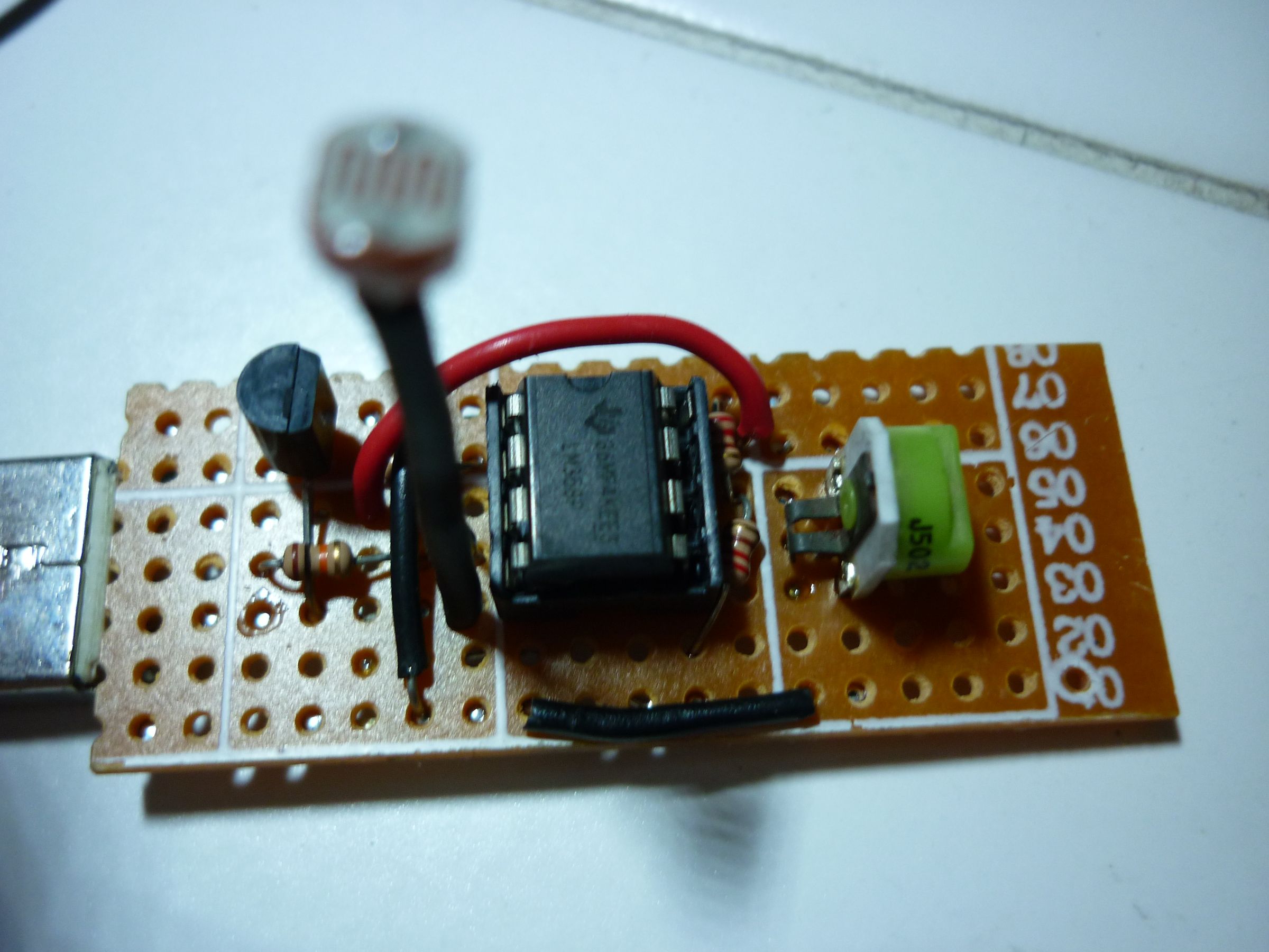 USB Night Light (LM385 Light Sensor) : 5 Steps - Instructables