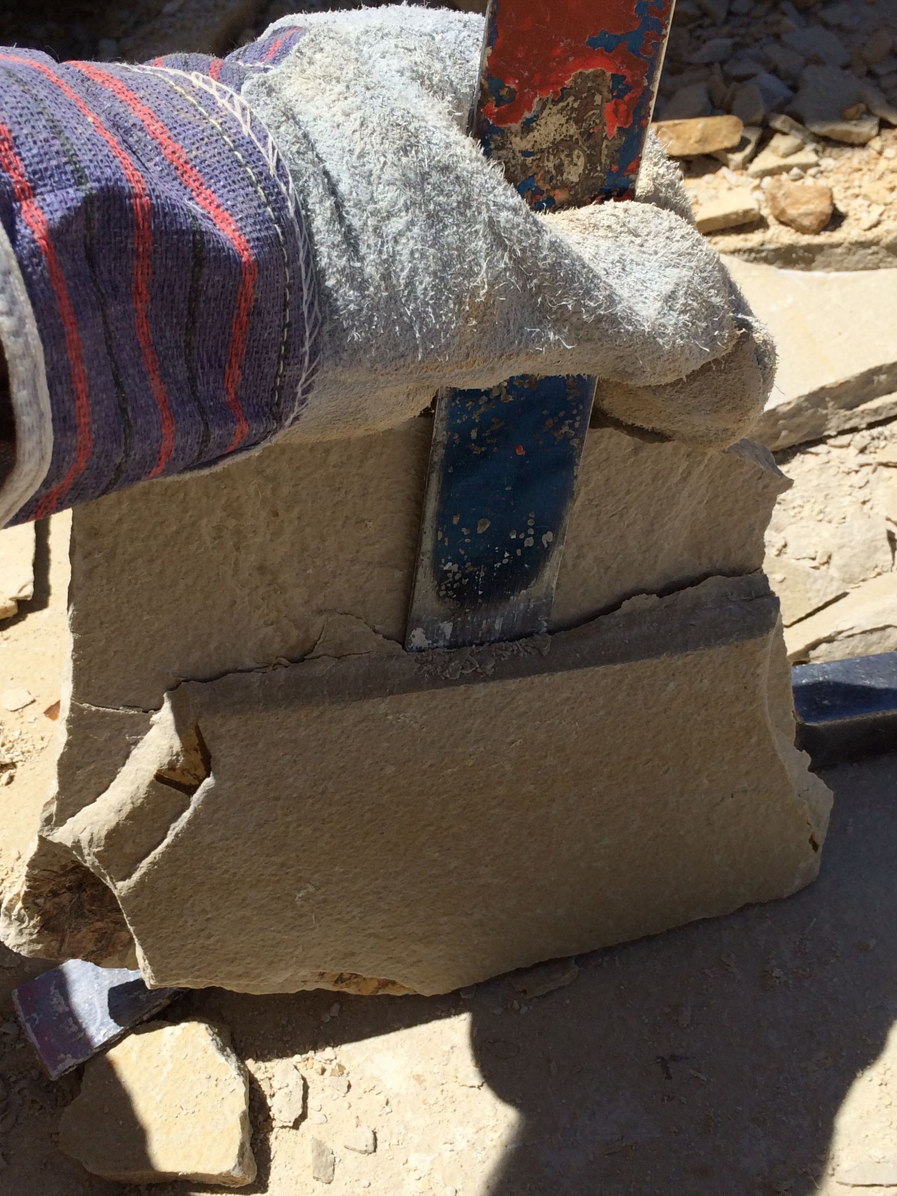 Split Limestone to Find Fossils!! : 4 Steps (with Pictures) - Instructables