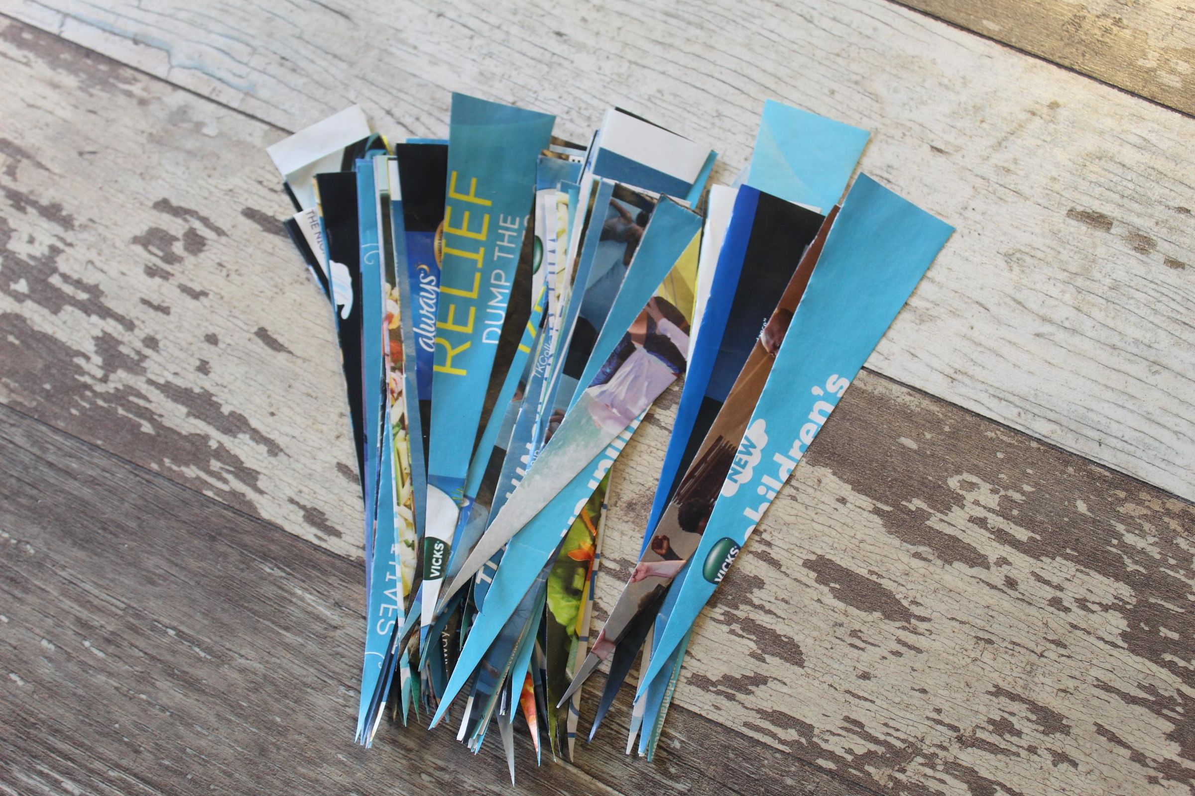 Magnificent Magazine Paper Beaded Bracelet : 10 Steps (with Pictures ...