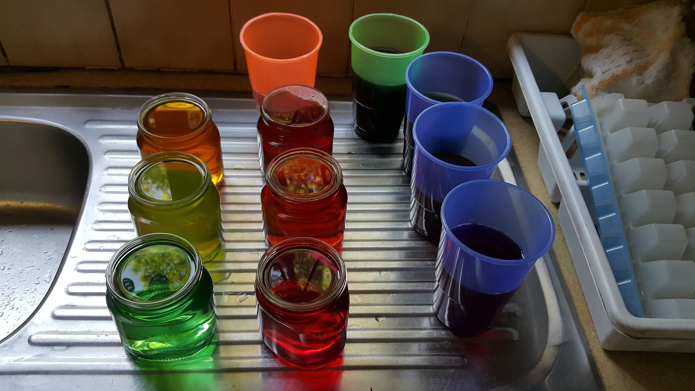 Glowing Mad Scientist Specimen Jar (Jello Edible) : 4 Steps (with ...