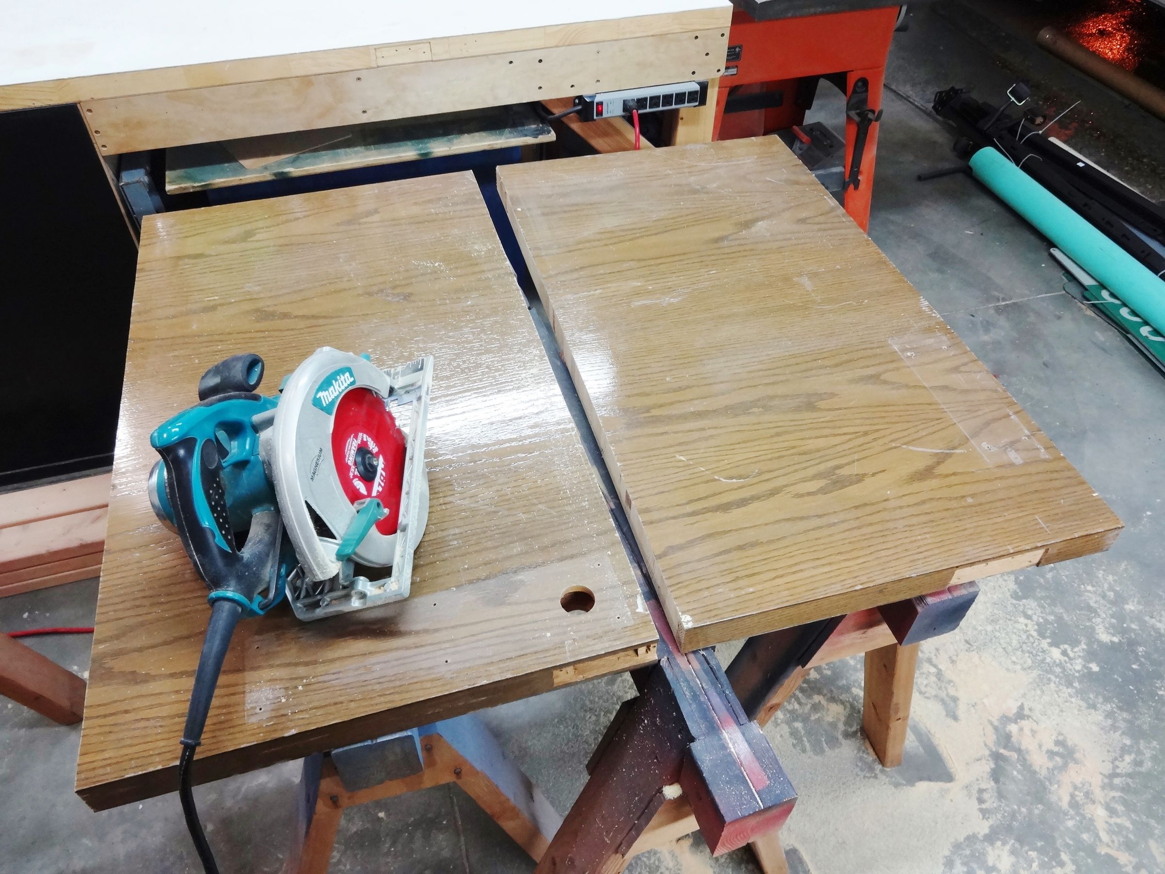 Making Quick & Easy Work Tables : 15 Steps (with Pictures) - Instructables
