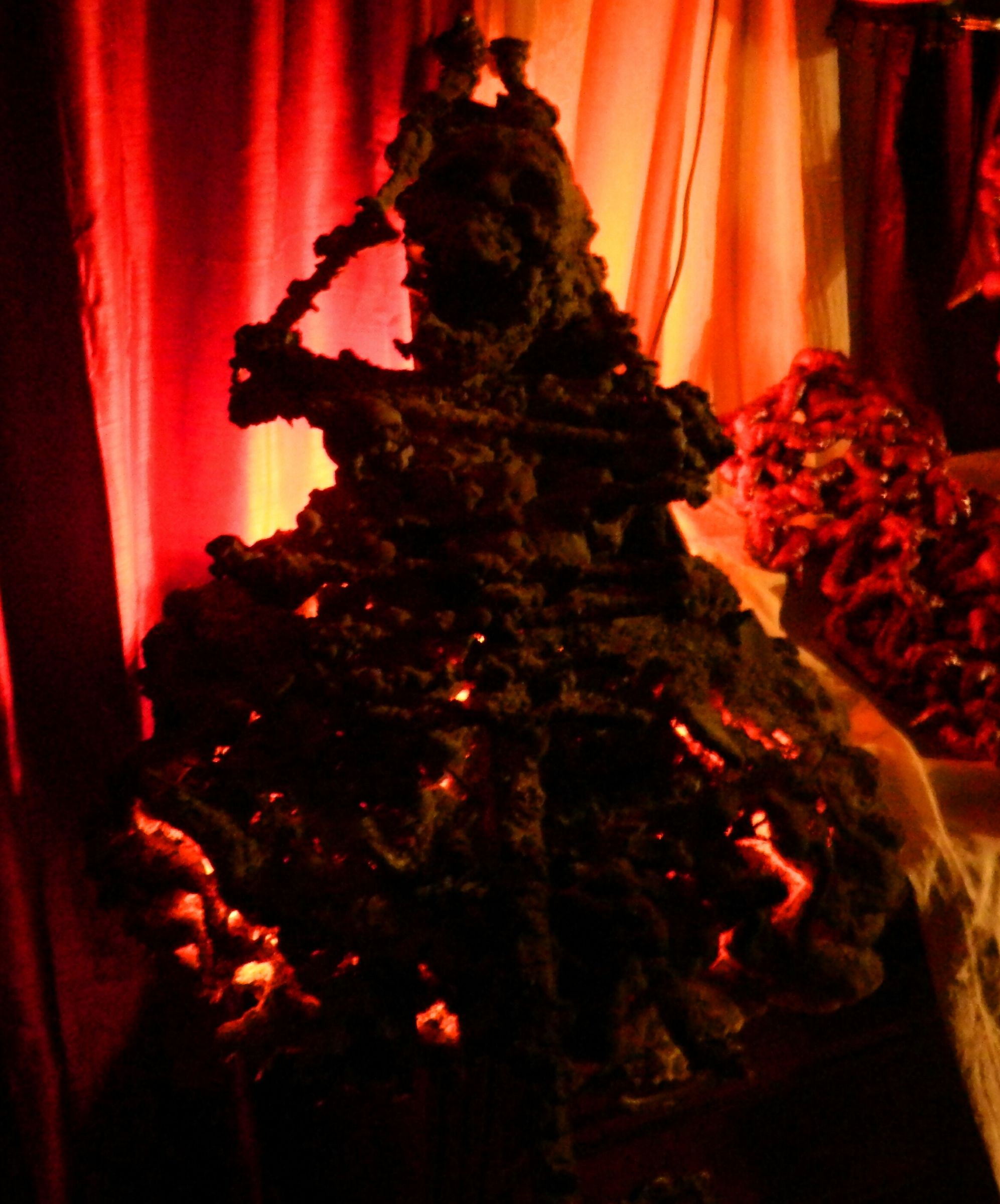 Burnt Corpse / Burning Embers Halloween Prop : 7 Steps - Instructables