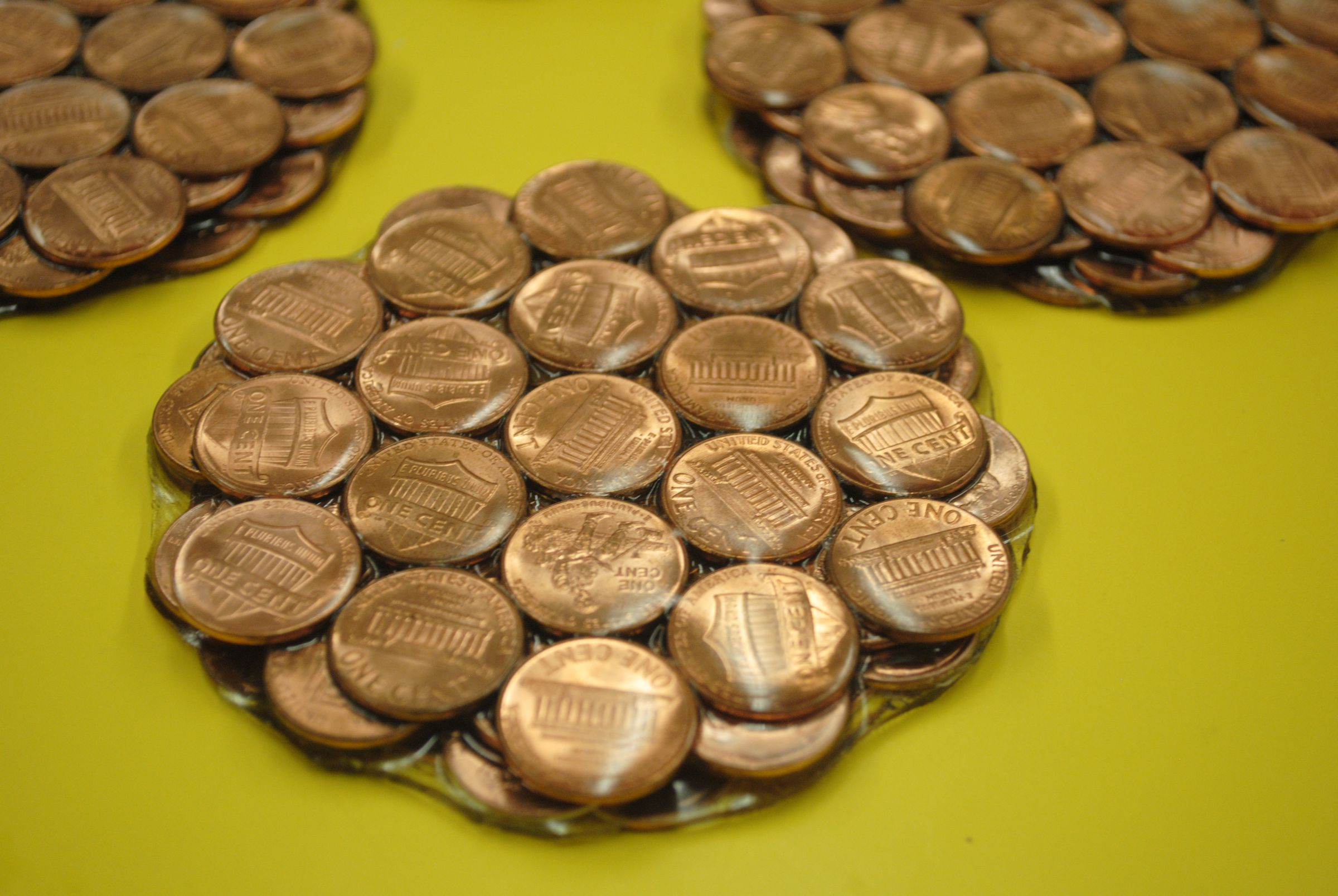 Penny Spiral Coaster : 4 Steps (with Pictures) - Instructables