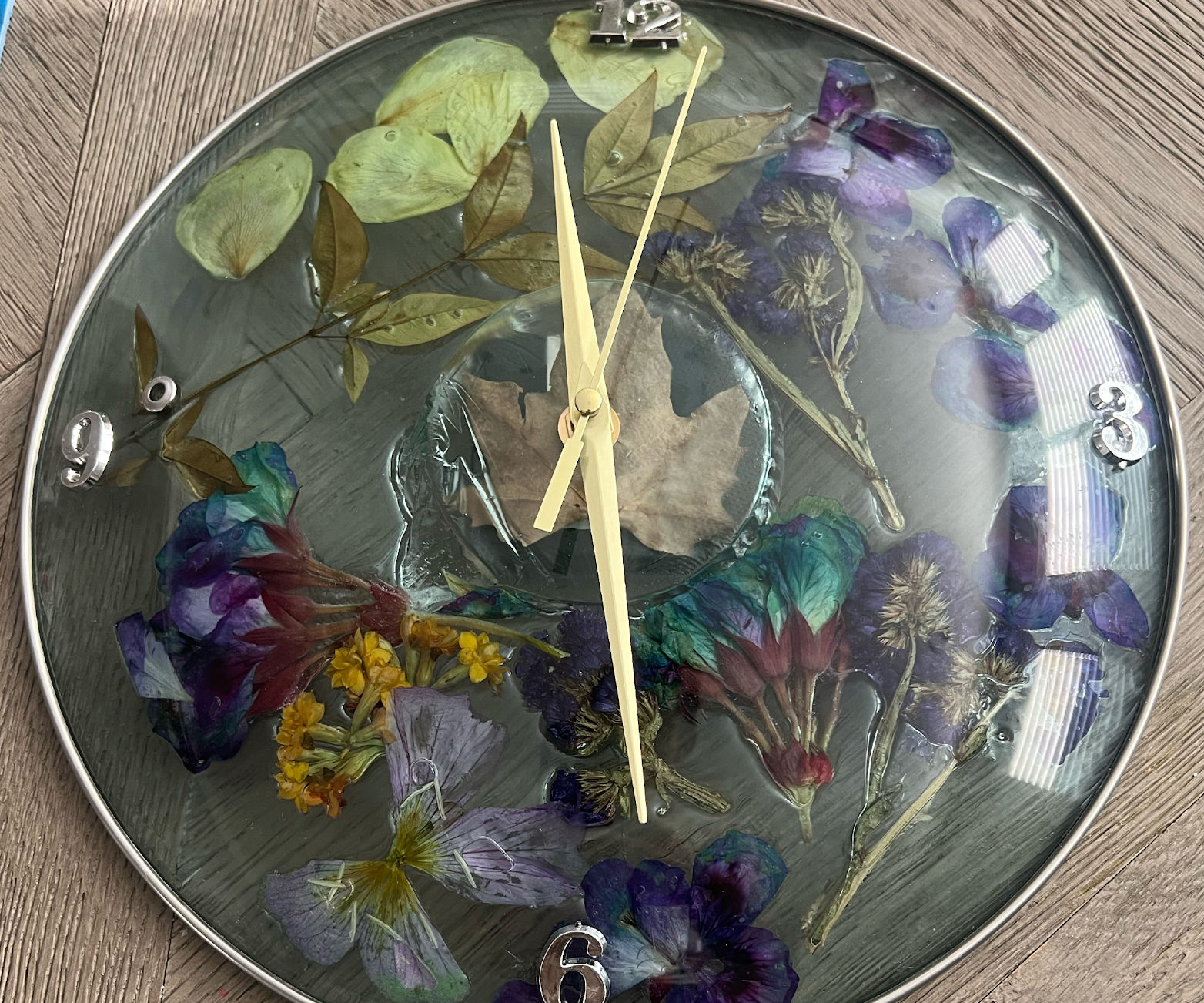 How to Make a Flower Themes Clock! : 10 Steps - Instructables