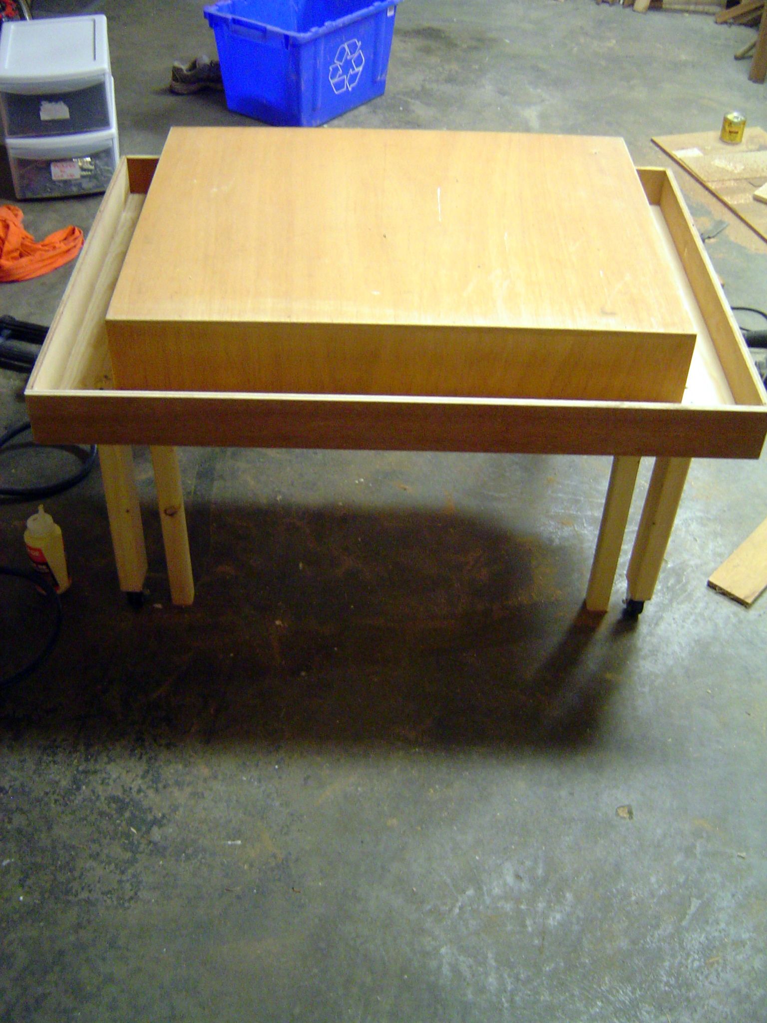 Lego Construction Table : 9 Steps (with Pictures) - Instructables
