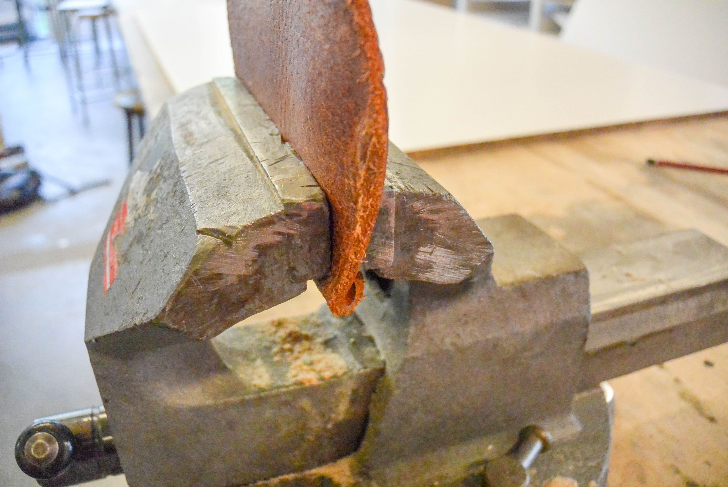 Leather Folding Techniques - Werkplaatsidc : 10 Steps (with Pictures ...