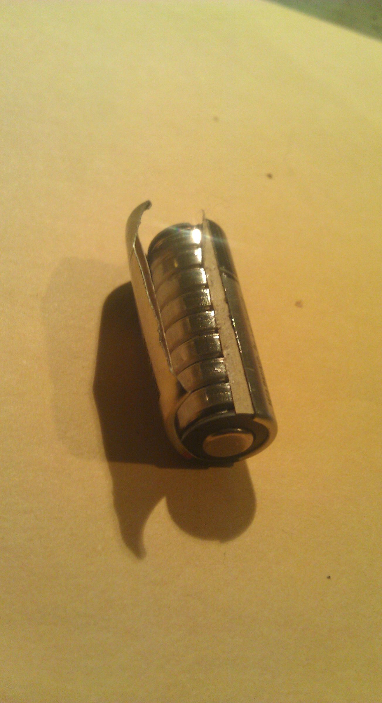 8 BUTTON CELL BATTERIES FOR THE PRICE OF 1 : 5 Steps - Instructables