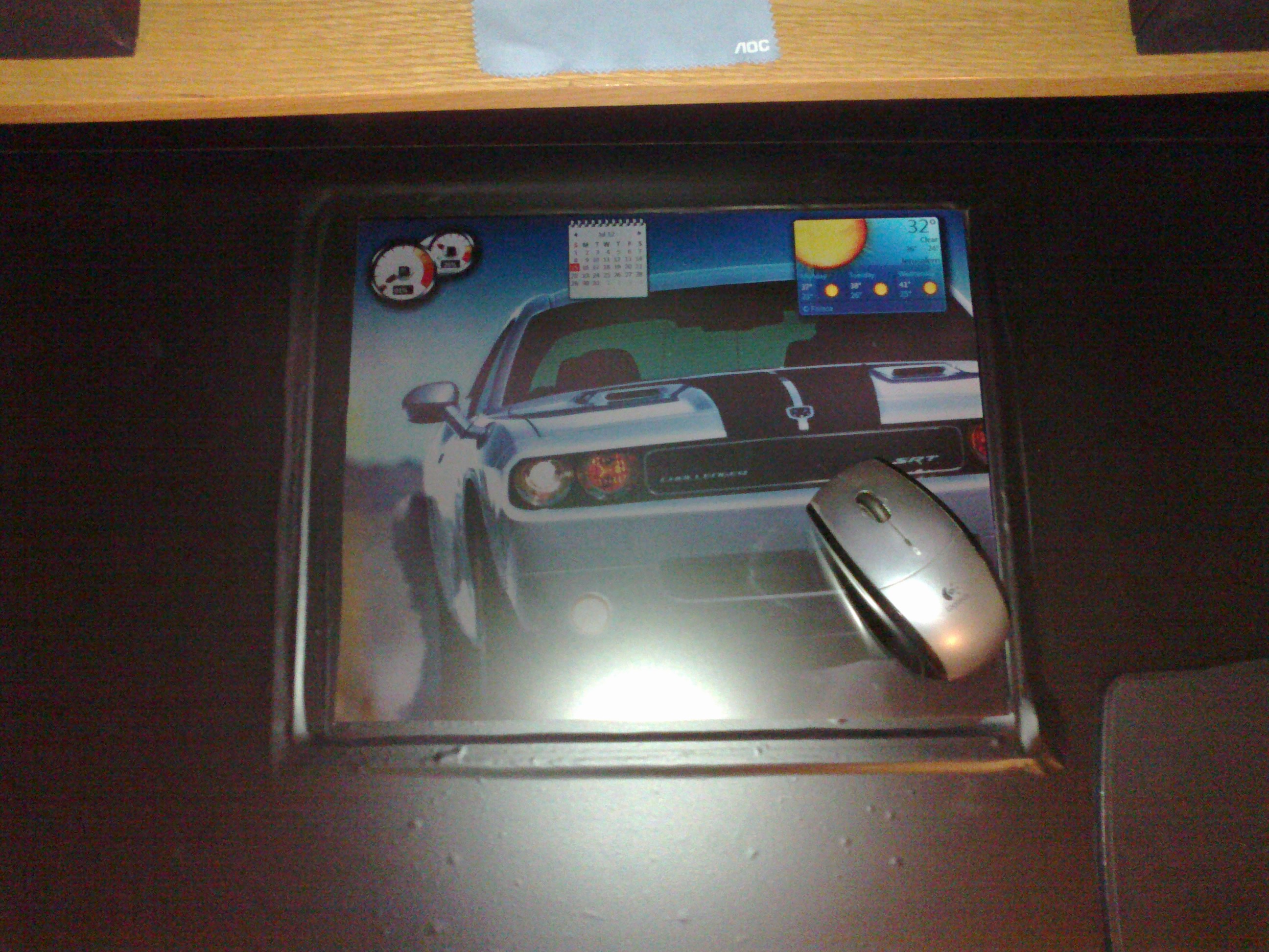 Desk Lcd Panel : 4 Steps - Instructables