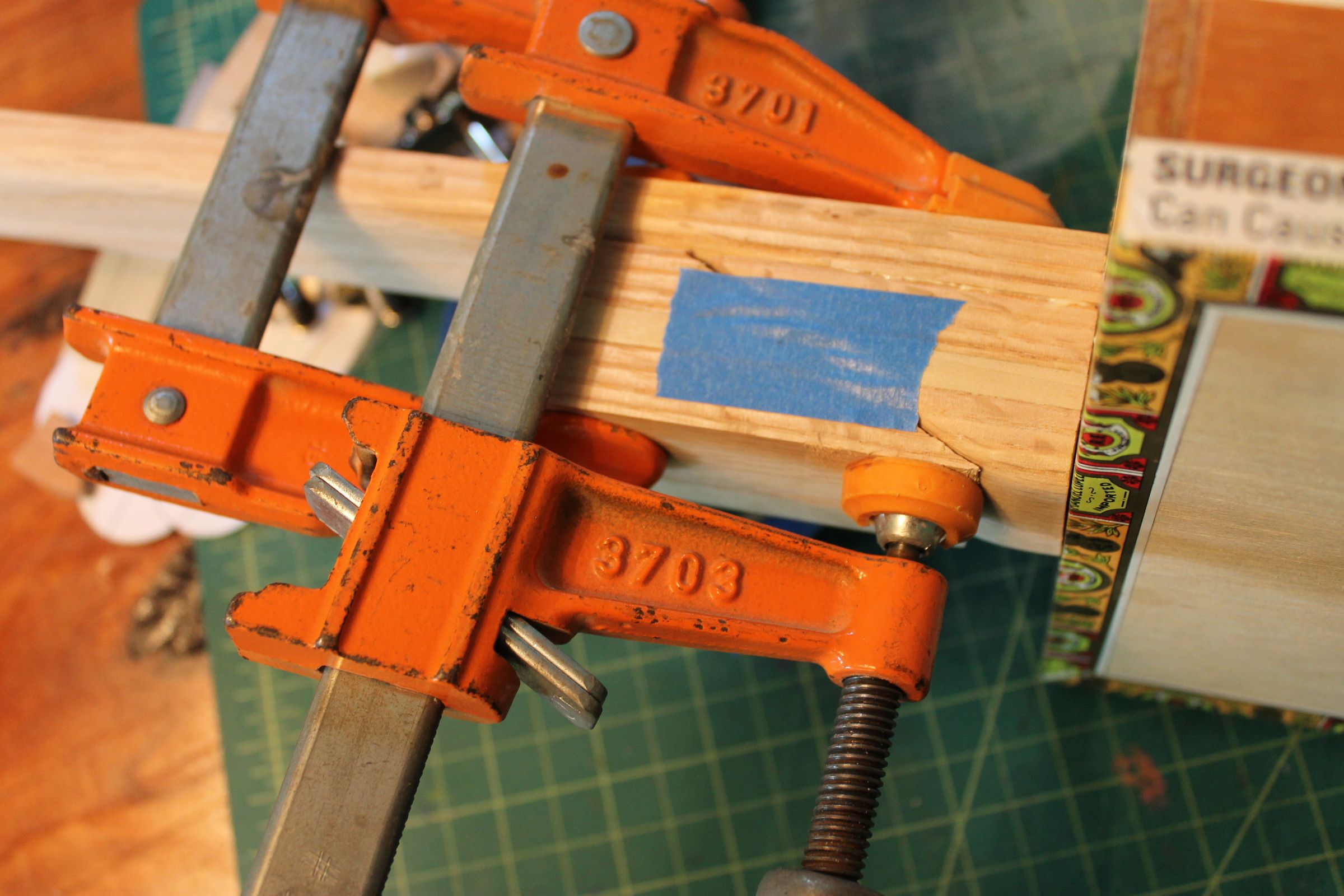 Awesome Cigar Box Dulcimer : 14 Steps (with Pictures) - Instructables