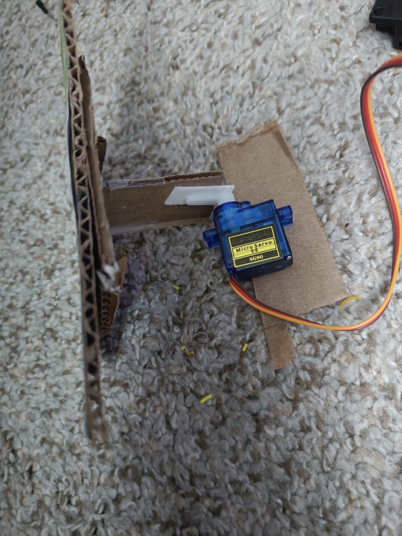 Animatronics of the Mask : 7 Steps - Instructables